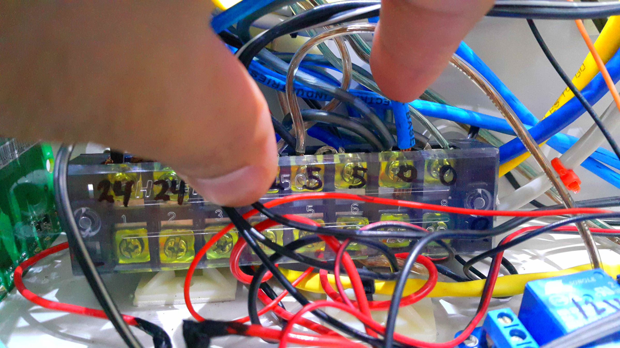 Separate 5v Supply to My Labjack U3 Hv. : 4 Steps - Instructables