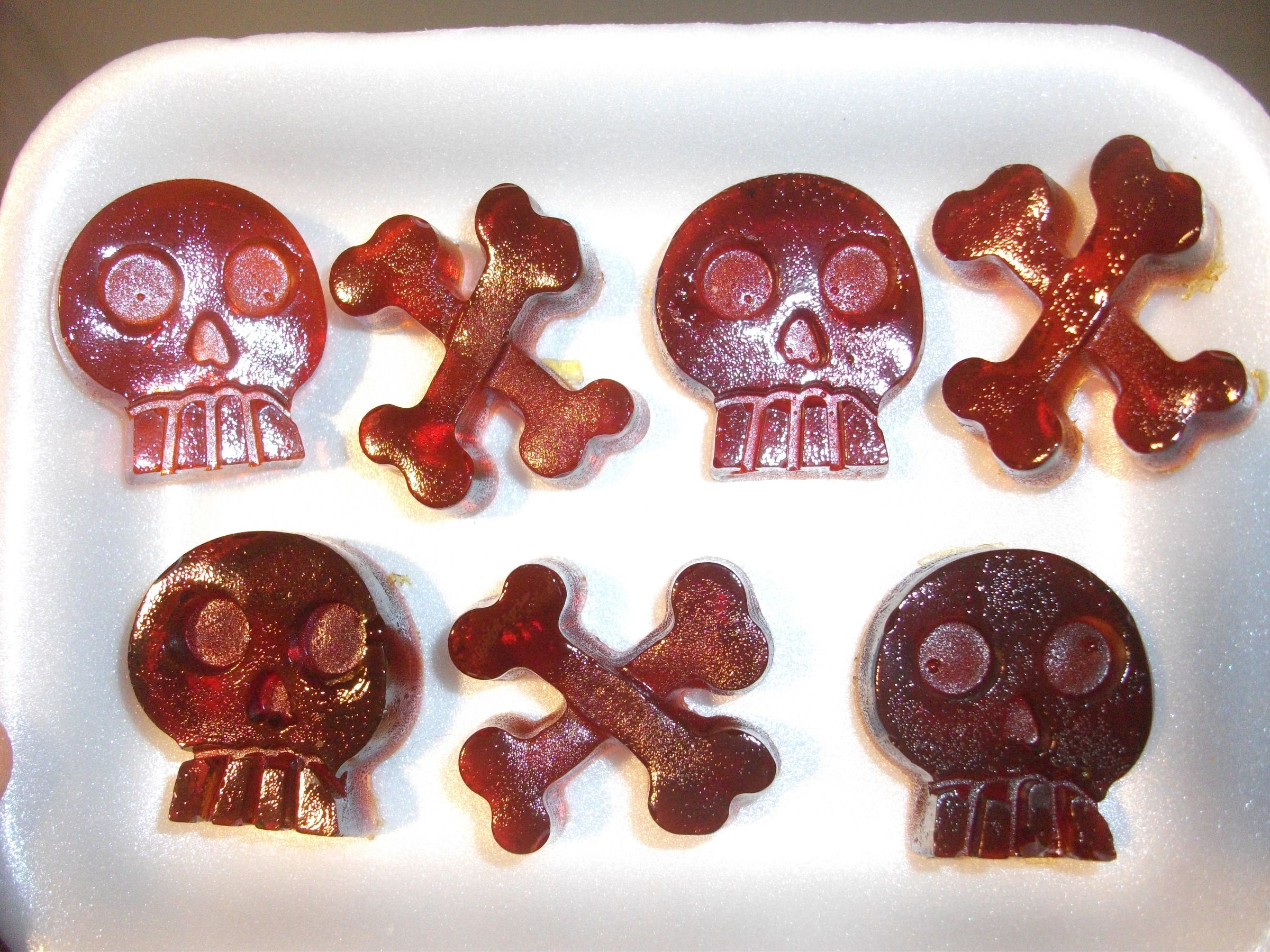 Bones & Skulls Candies : 3 Steps (with Pictures) - Instructables
