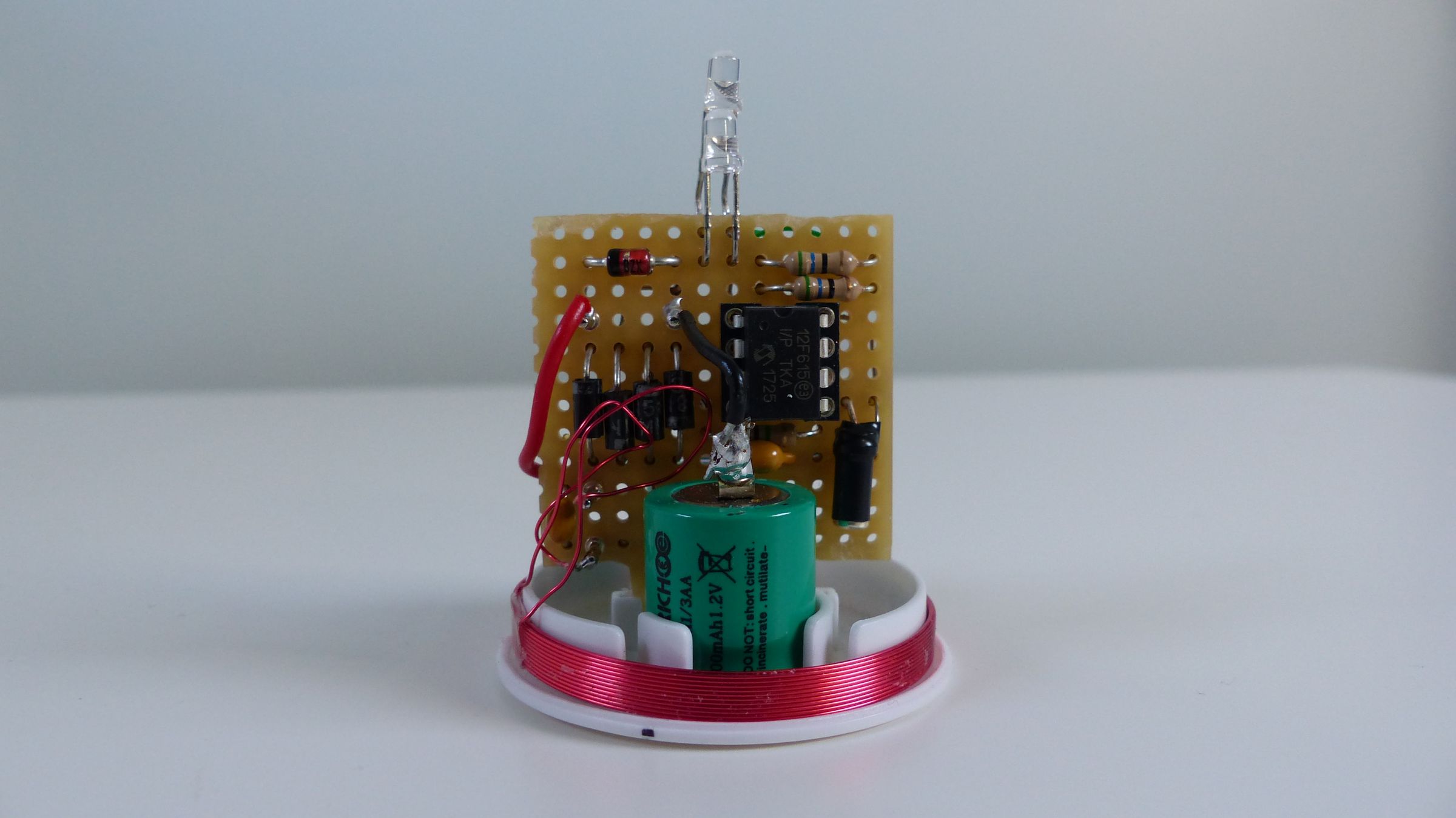 Tea Light Clone : 5 Steps (with Pictures) - Instructables