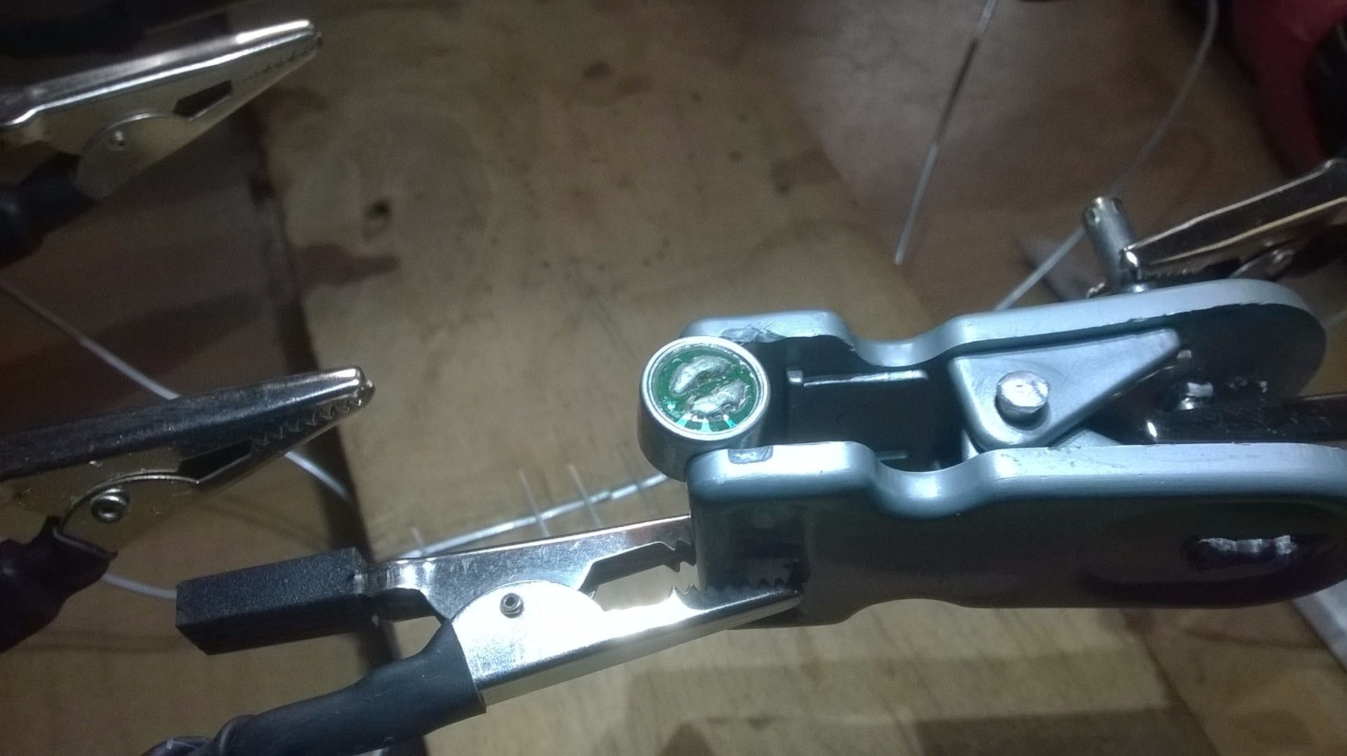 EXTRA HANDS FOR SOLDERING - OCTOPUS : 15 Steps (with Pictures ...