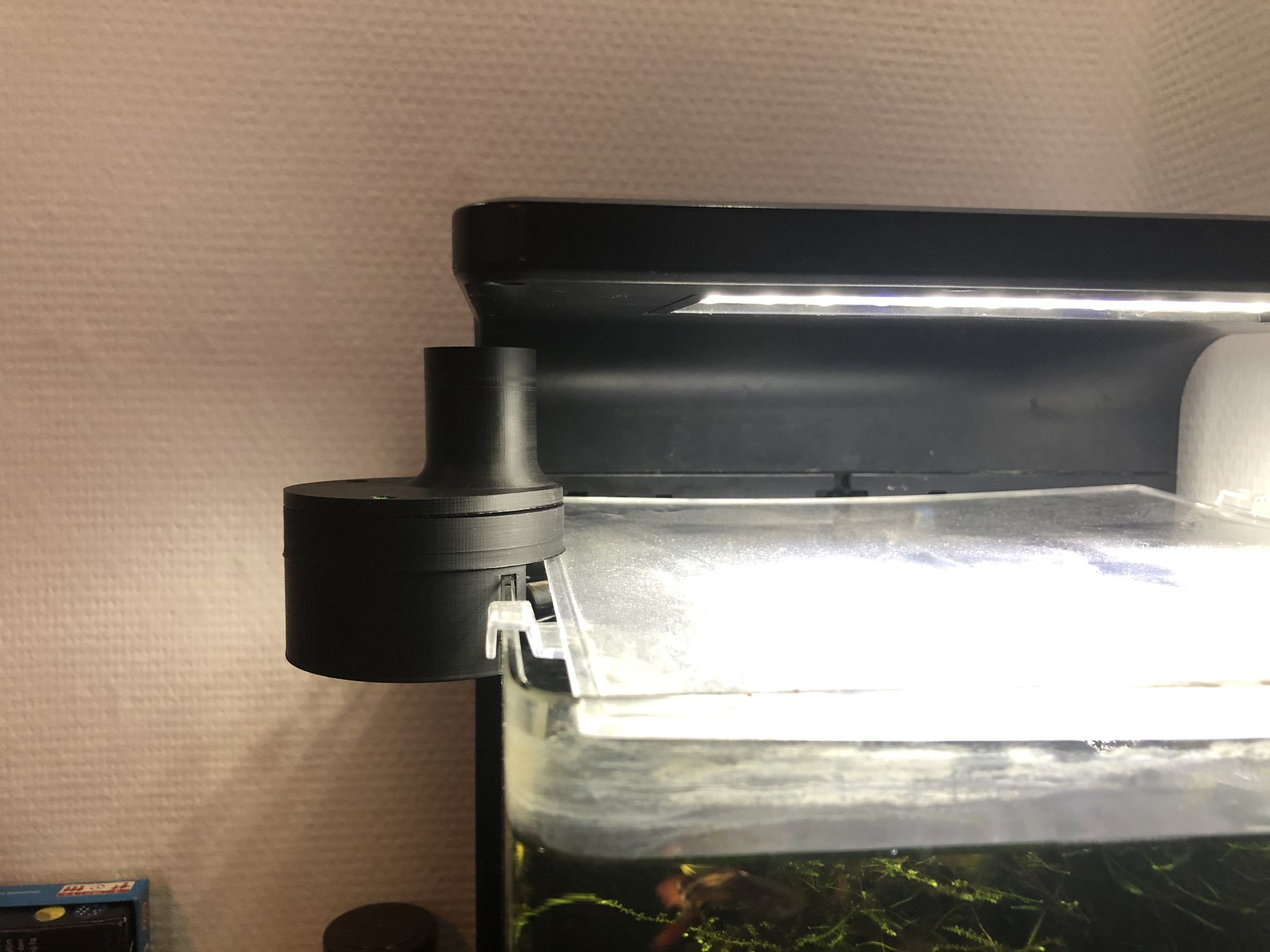 Aquarium Fish Feeder : 4 Steps (with Pictures) - Instructables