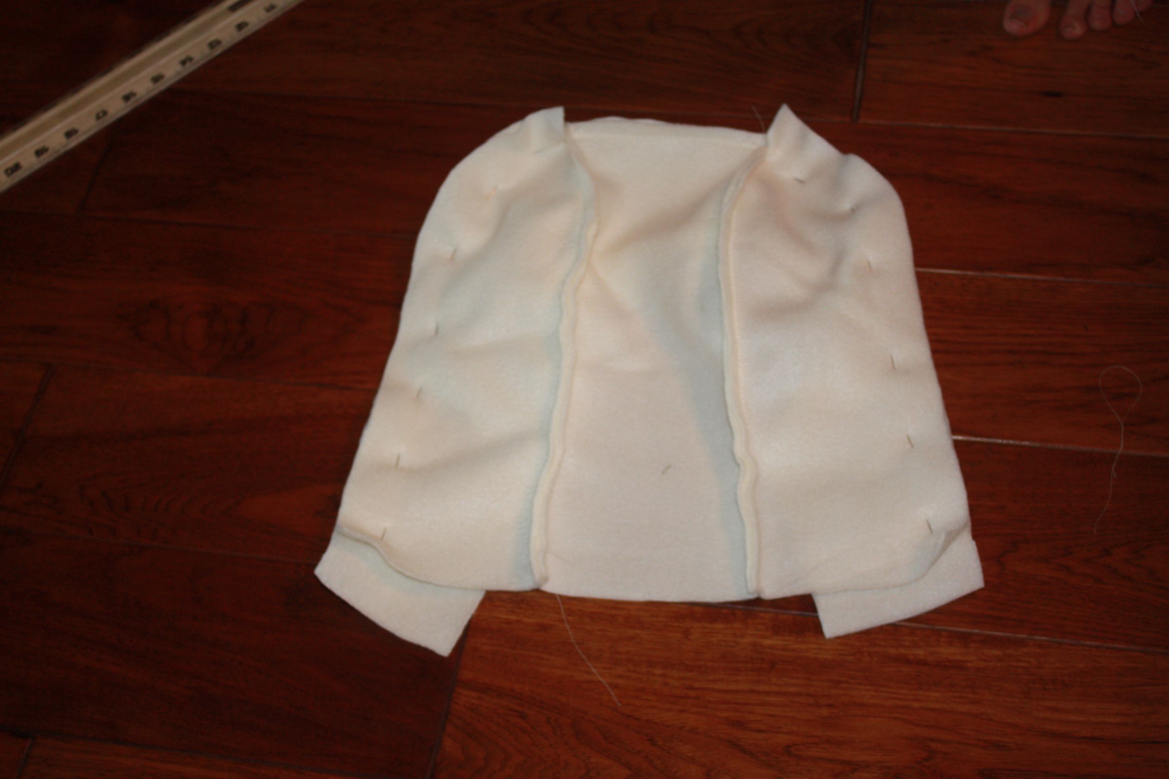 "Snuggie" Character Costume : 19 Steps (with Pictures) - Instructables