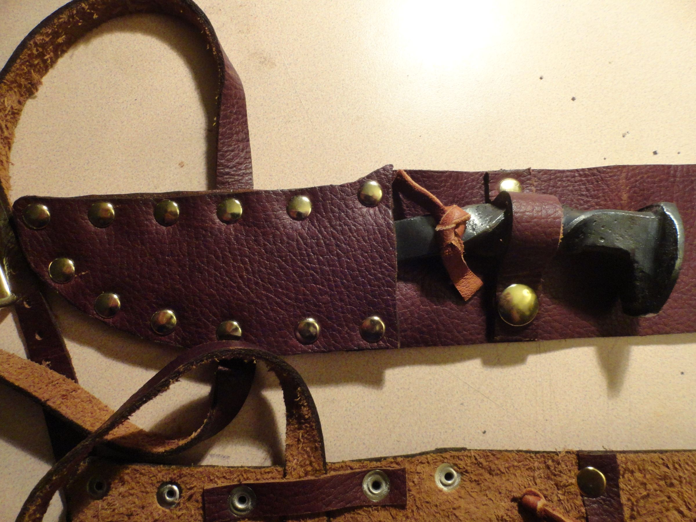 Belt Sheaths for Knives (with Thigh Strap) : 4 Steps (with Pictures ...