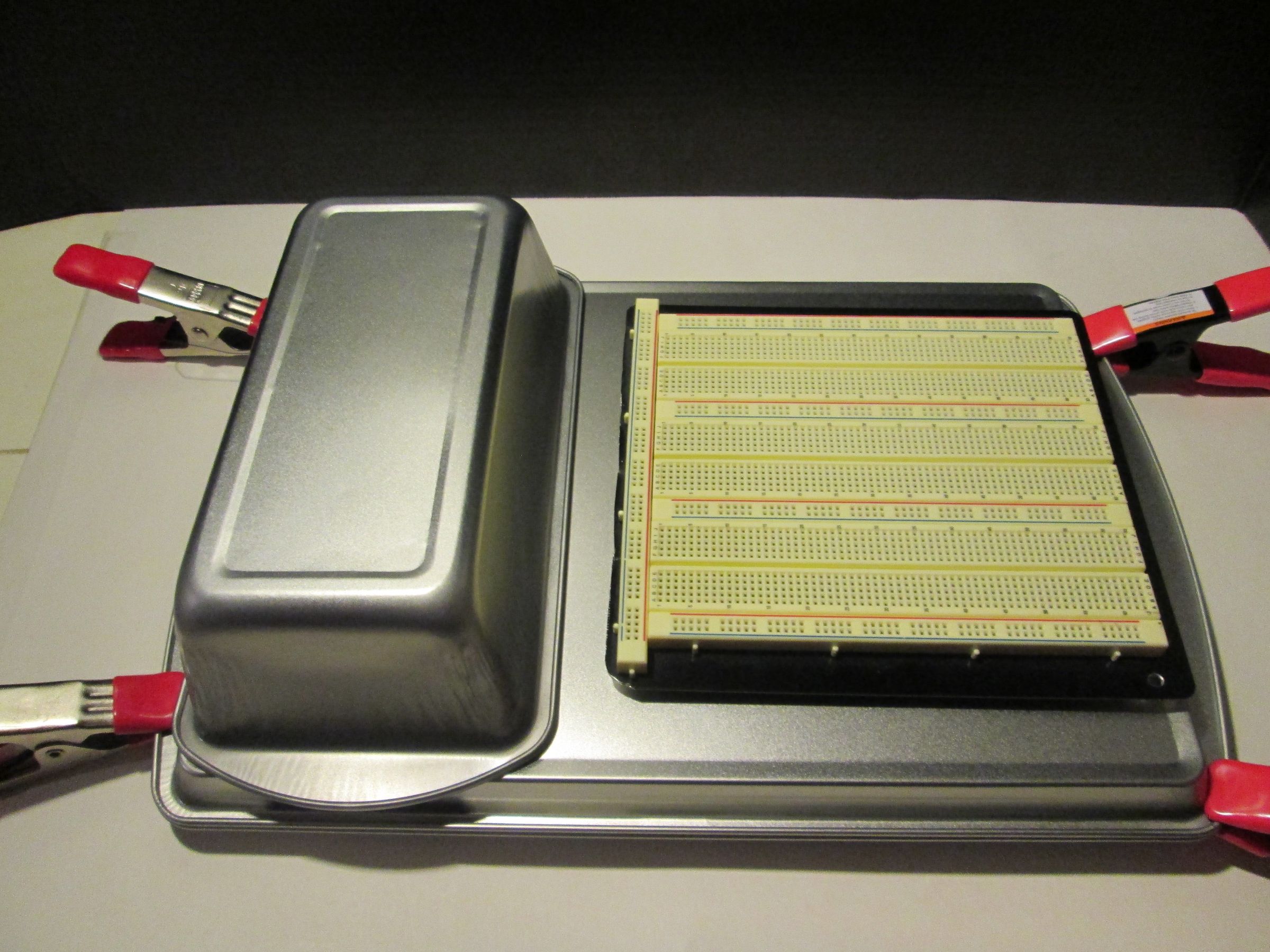Powered Breadboard Workstation : 6 Steps (with Pictures) - Instructables