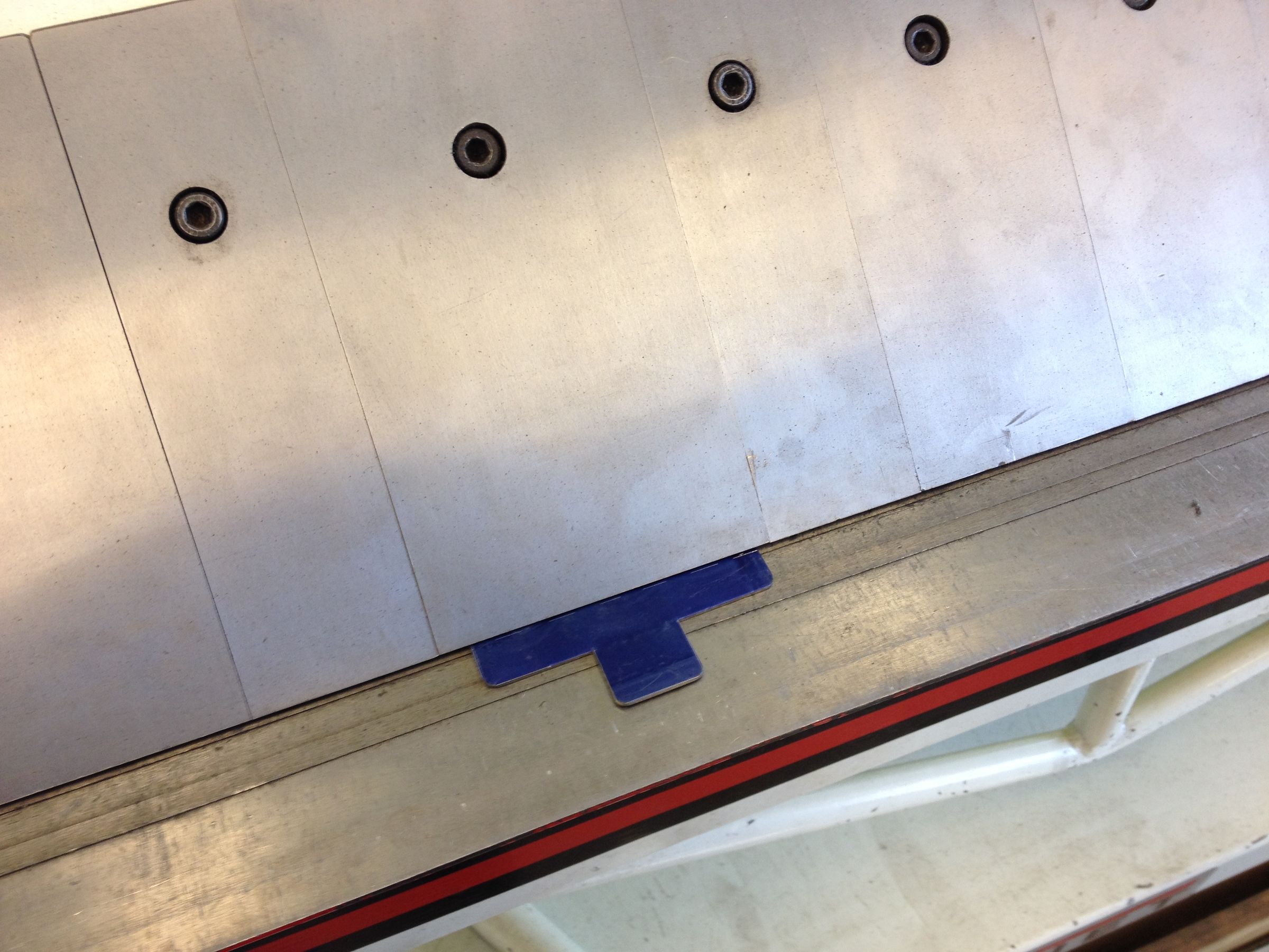 Hang a Heavy Display Box on a Wall : 11 Steps (with Pictures ...