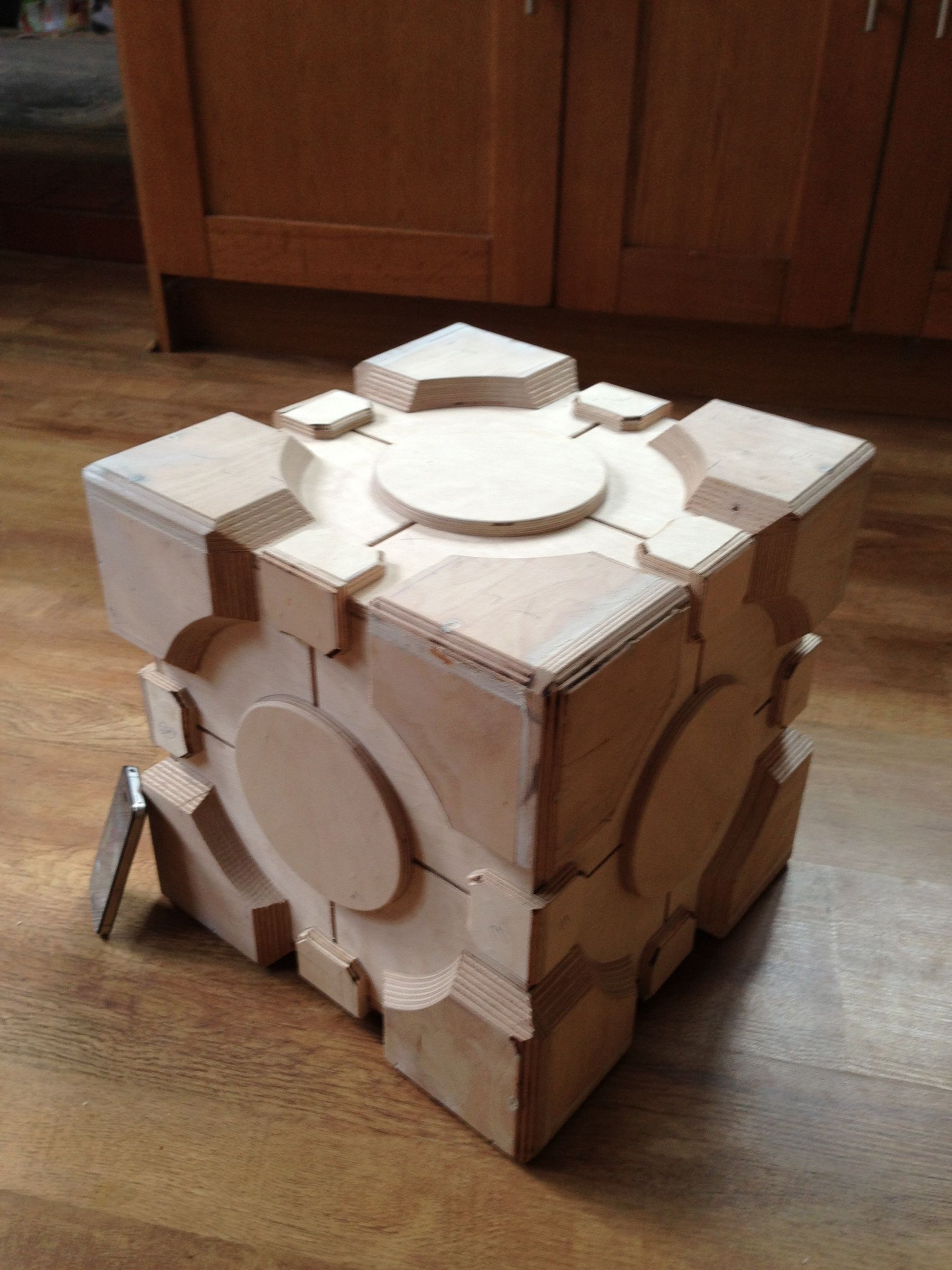 Portal Companion Cube : 14 Steps (with Pictures) - Instructables