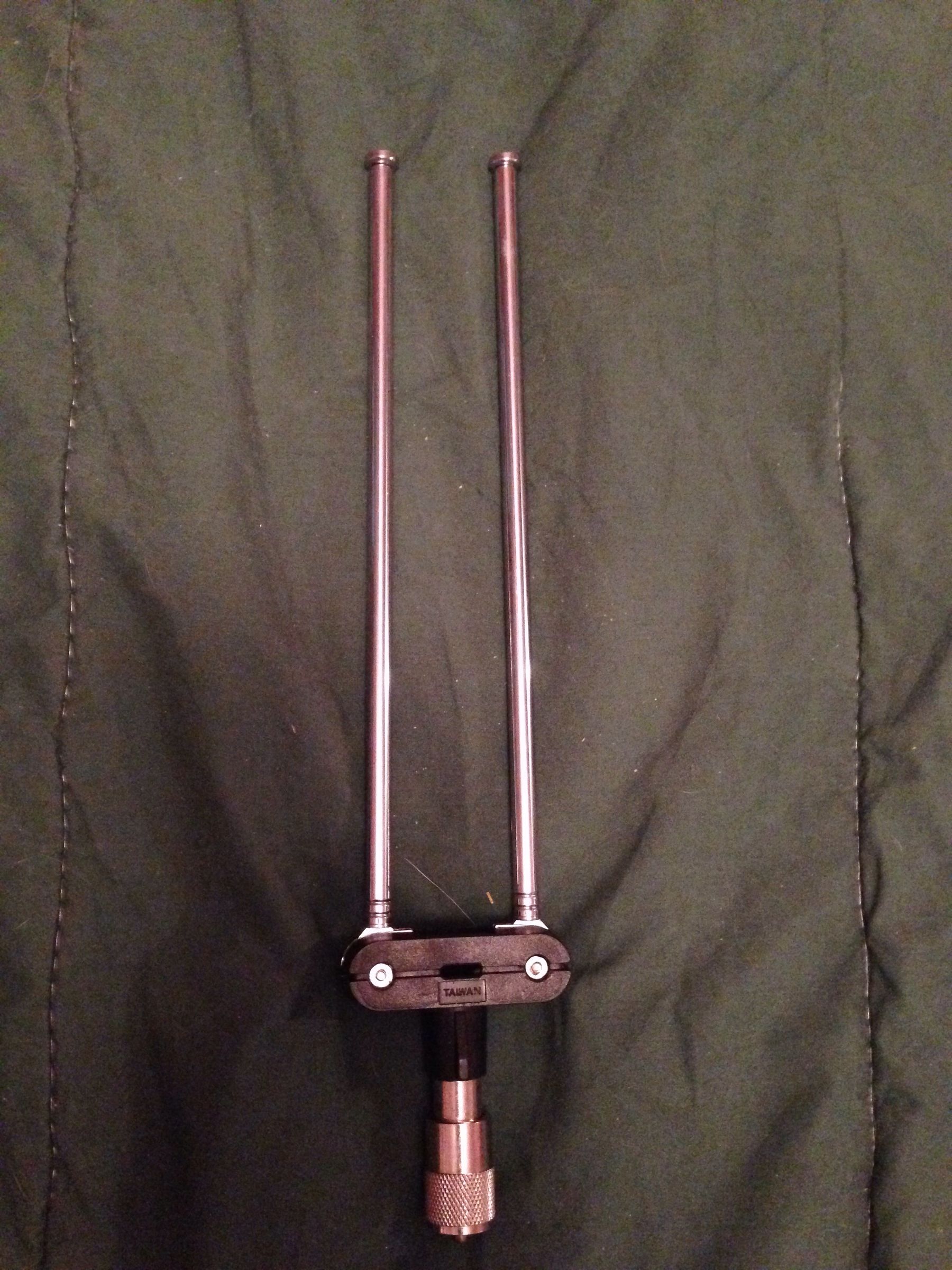 Simple Dipole With a Balun Attached : 4 Steps - Instructables