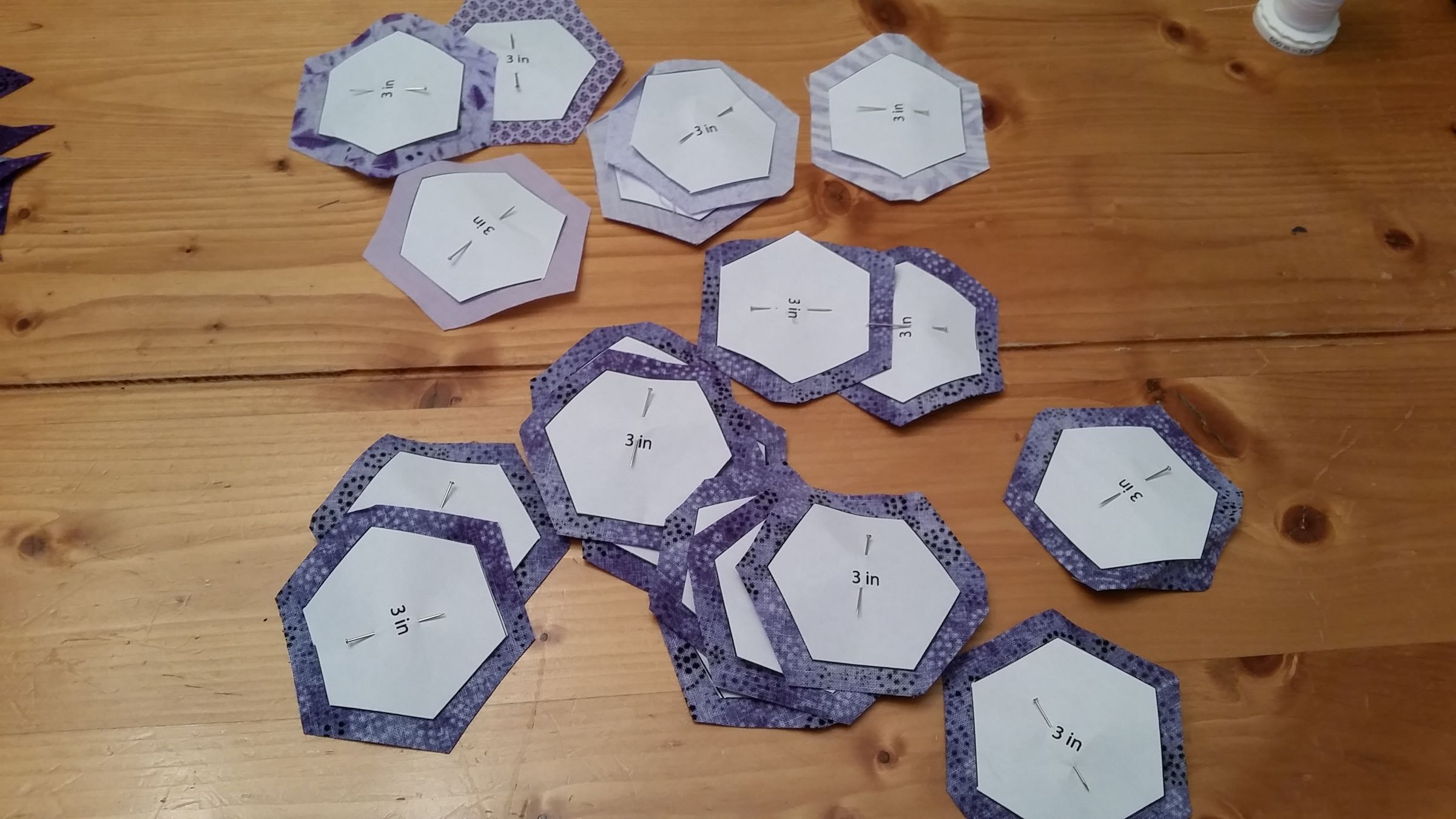 Hexagon English Paper Hand Piecing : 8 Steps (with Pictures ...