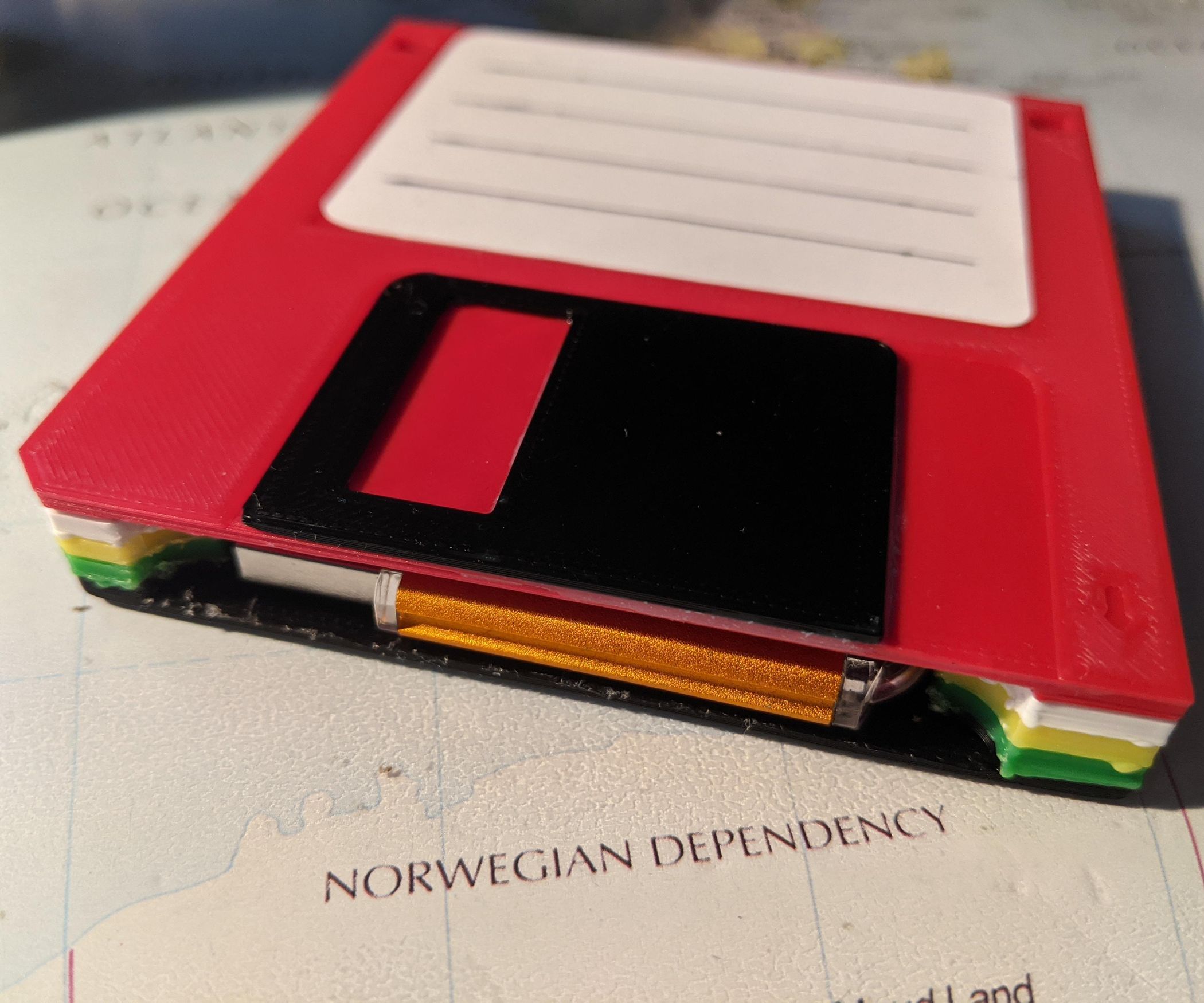 3.5 Inch Floppy Disk USB Holder : 10 Steps (with Pictures) - Instructables