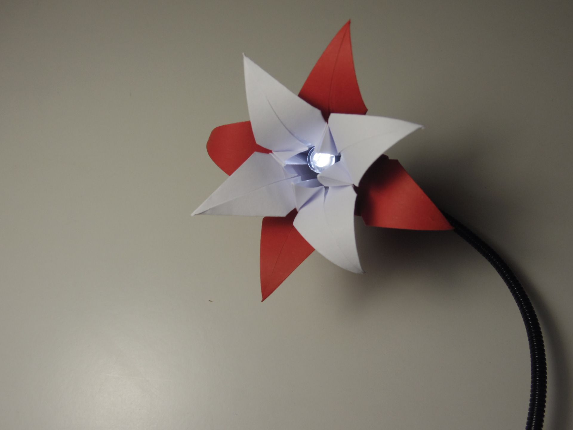 Origami LED Light Lamp USB : 4 Steps (with Pictures) - Instructables