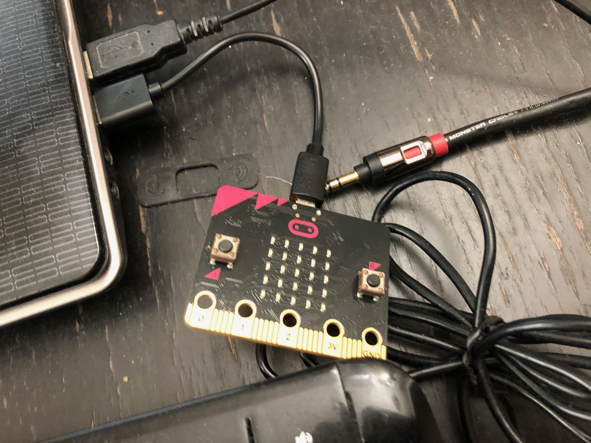 Microbit Magnet : 3 Steps - Instructables