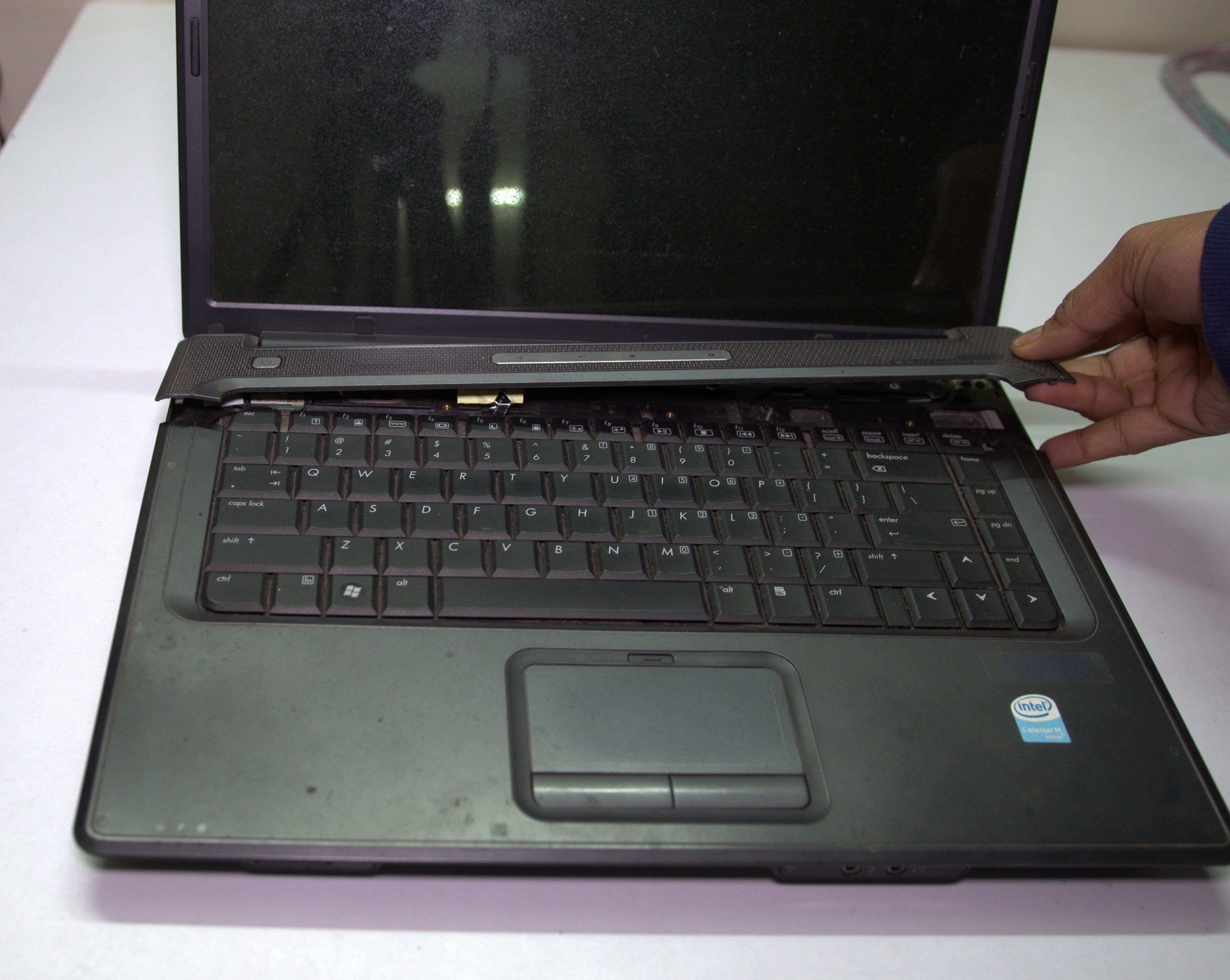 3 Useful Things From an Old Laptop : 22 Steps (with Pictures ...