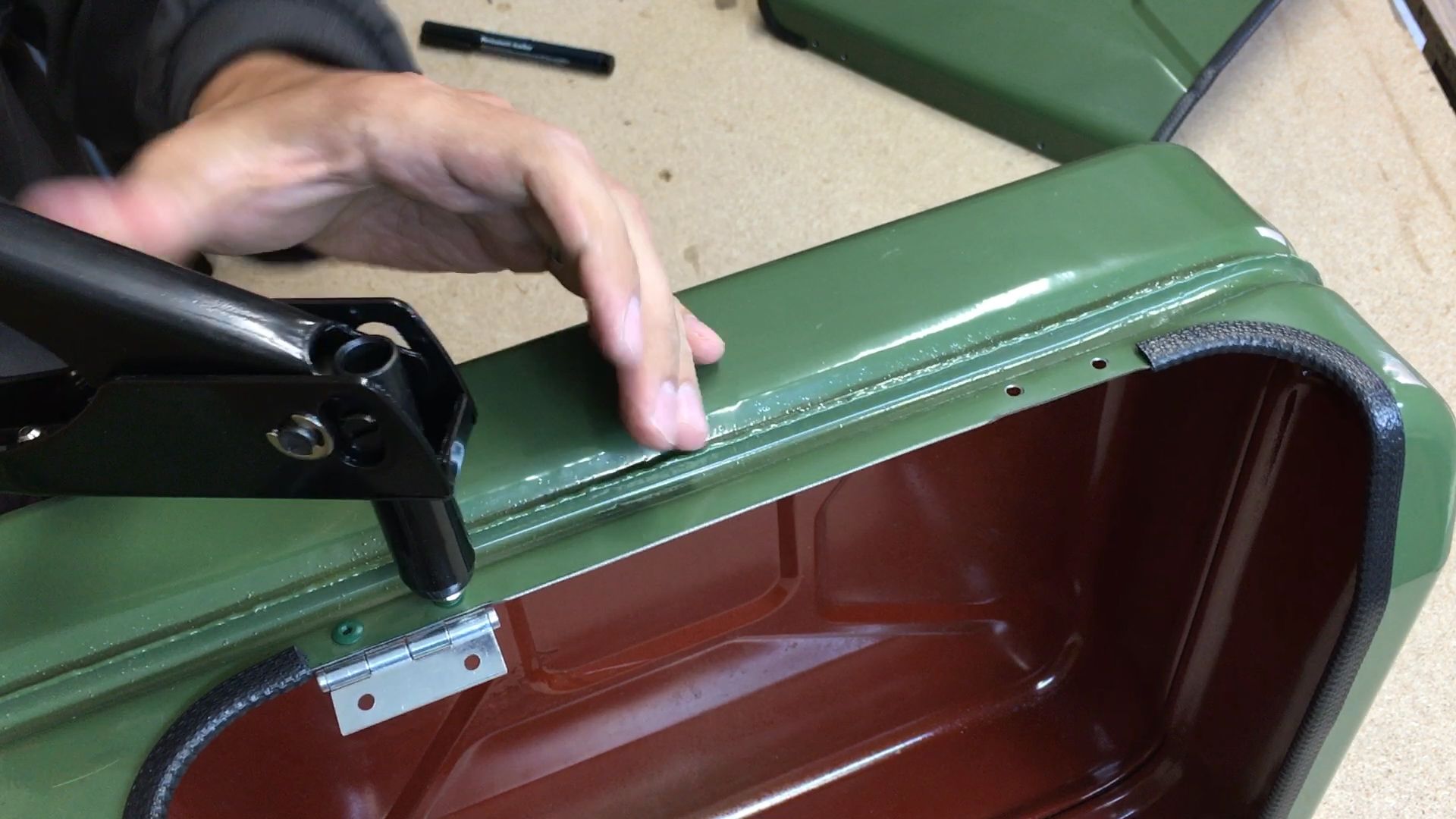 How to Make a Mini Bar From Jerry Can : 10 Steps (with Pictures ...