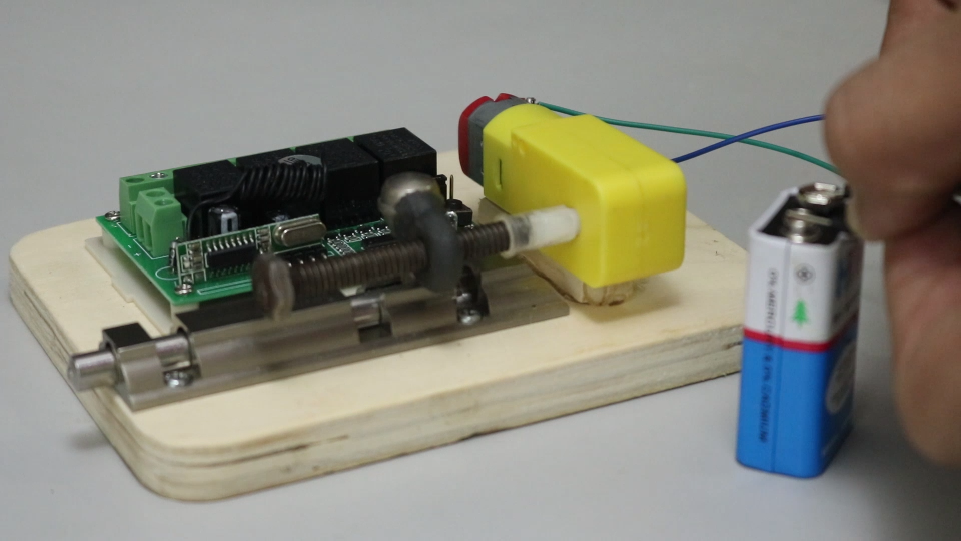 Remote Control Lock : 12 Steps (with Pictures) - Instructables