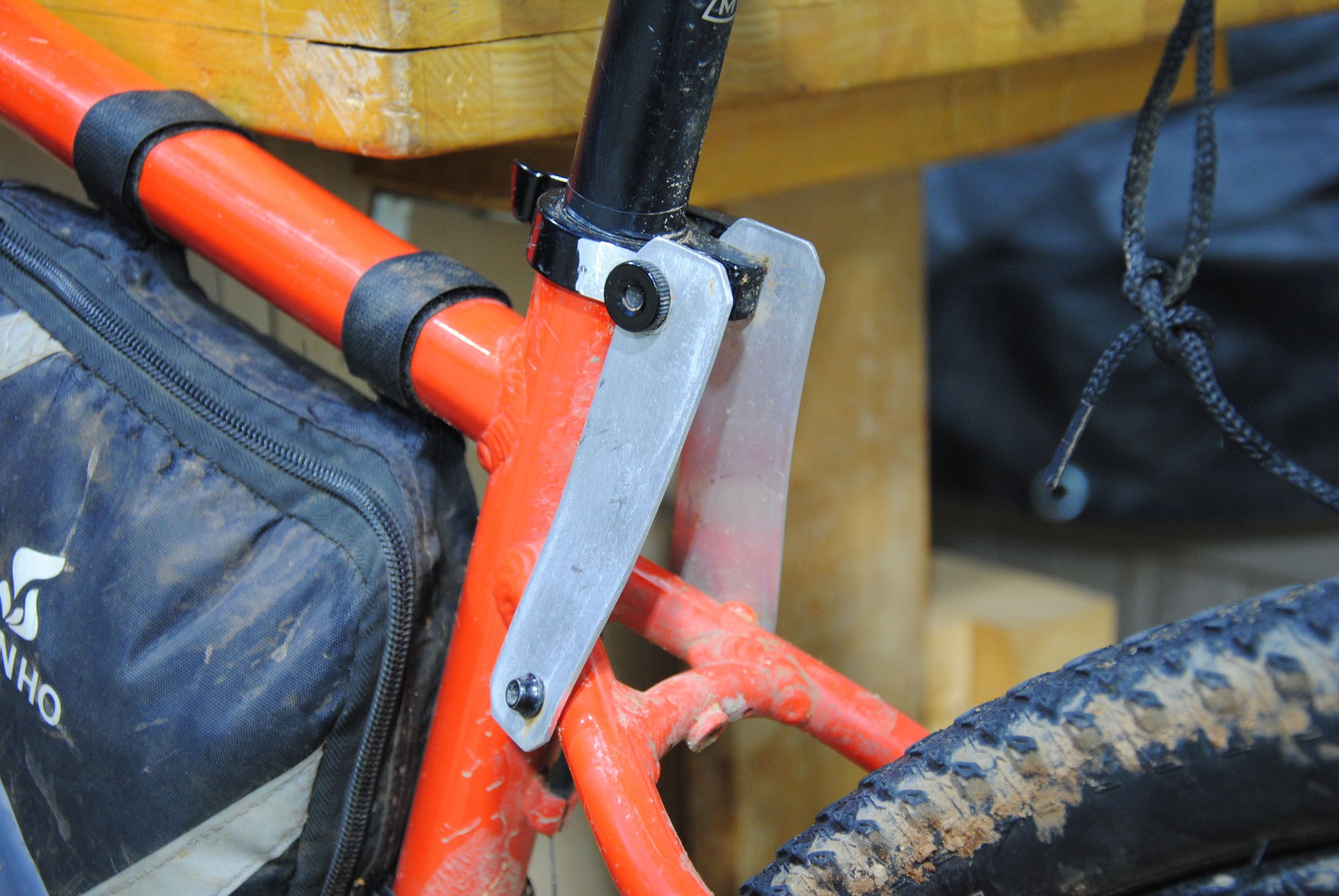 DIY Bike Rear Rack With a MAGNETIC U-lock Mount! (no Welding) : 16 ...