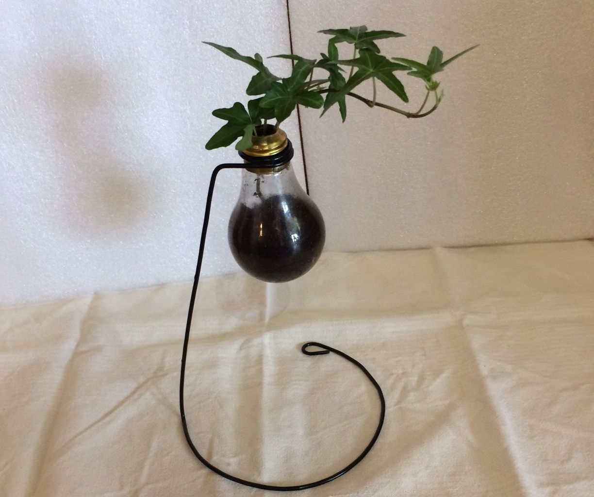 Bright Idea Plant Stand : 4 Steps (with Pictures) - Instructables
