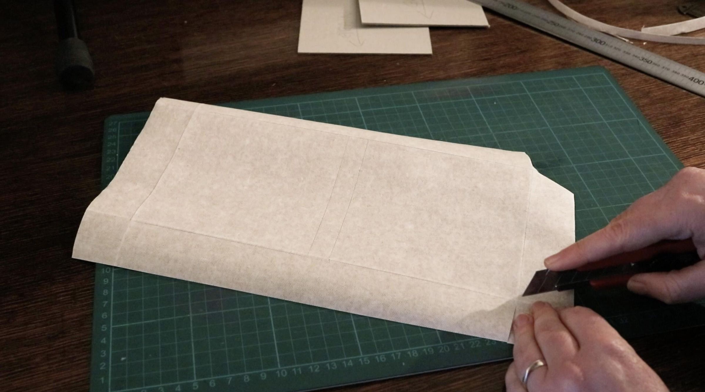 Make a Hard Cover for Your Handmade Book : 8 Steps (with Pictures ...