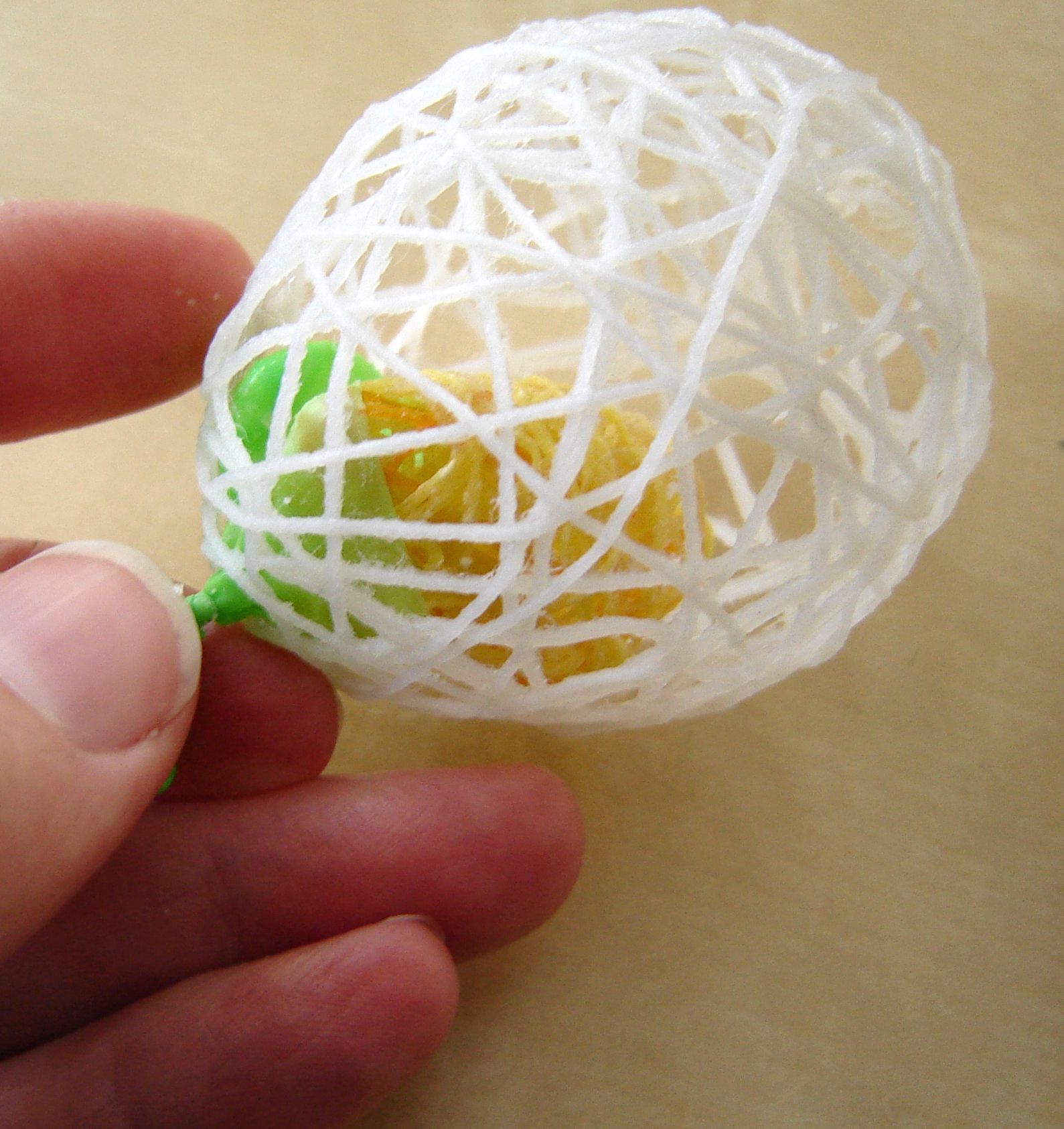 String Easter Eggs : 8 Steps (with Pictures) - Instructables