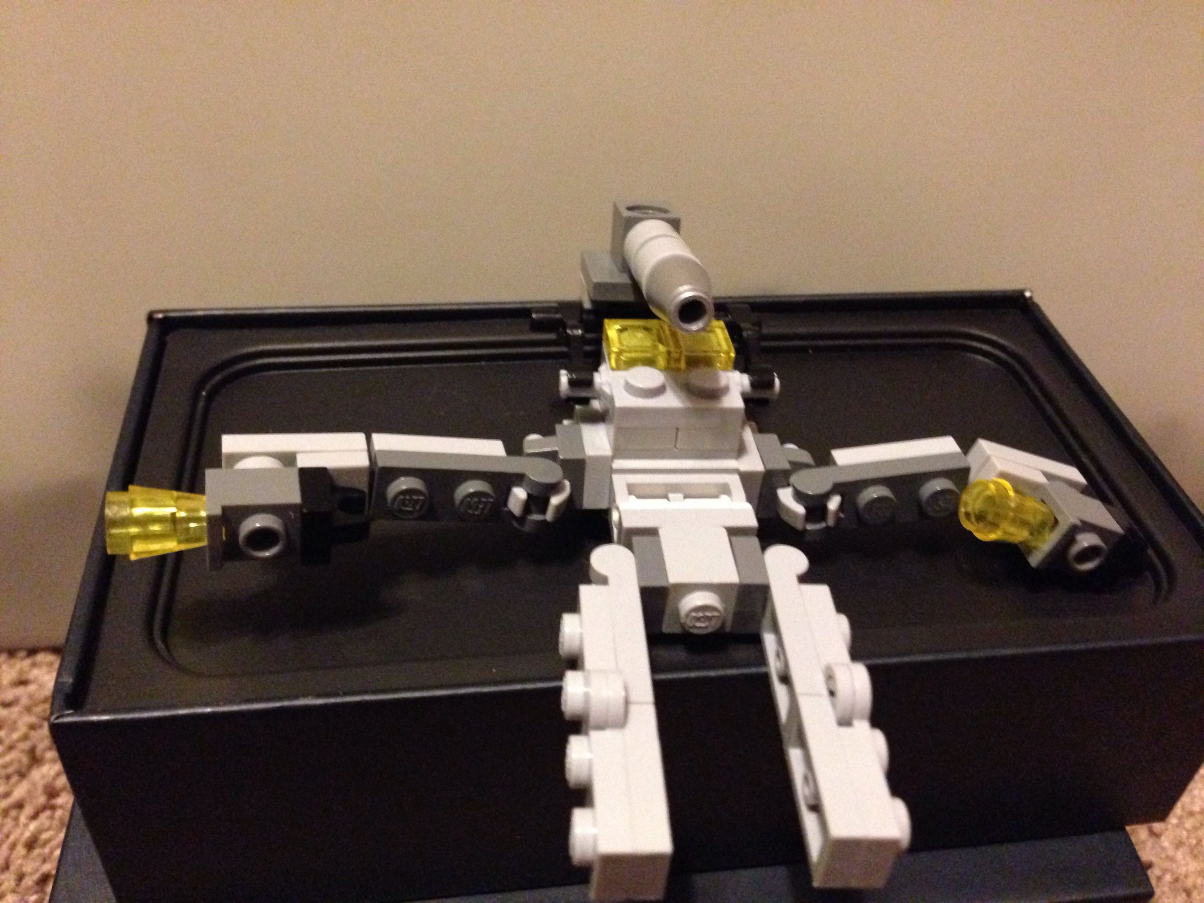 Mini Lego Transformers: Shockbomber - Instructables