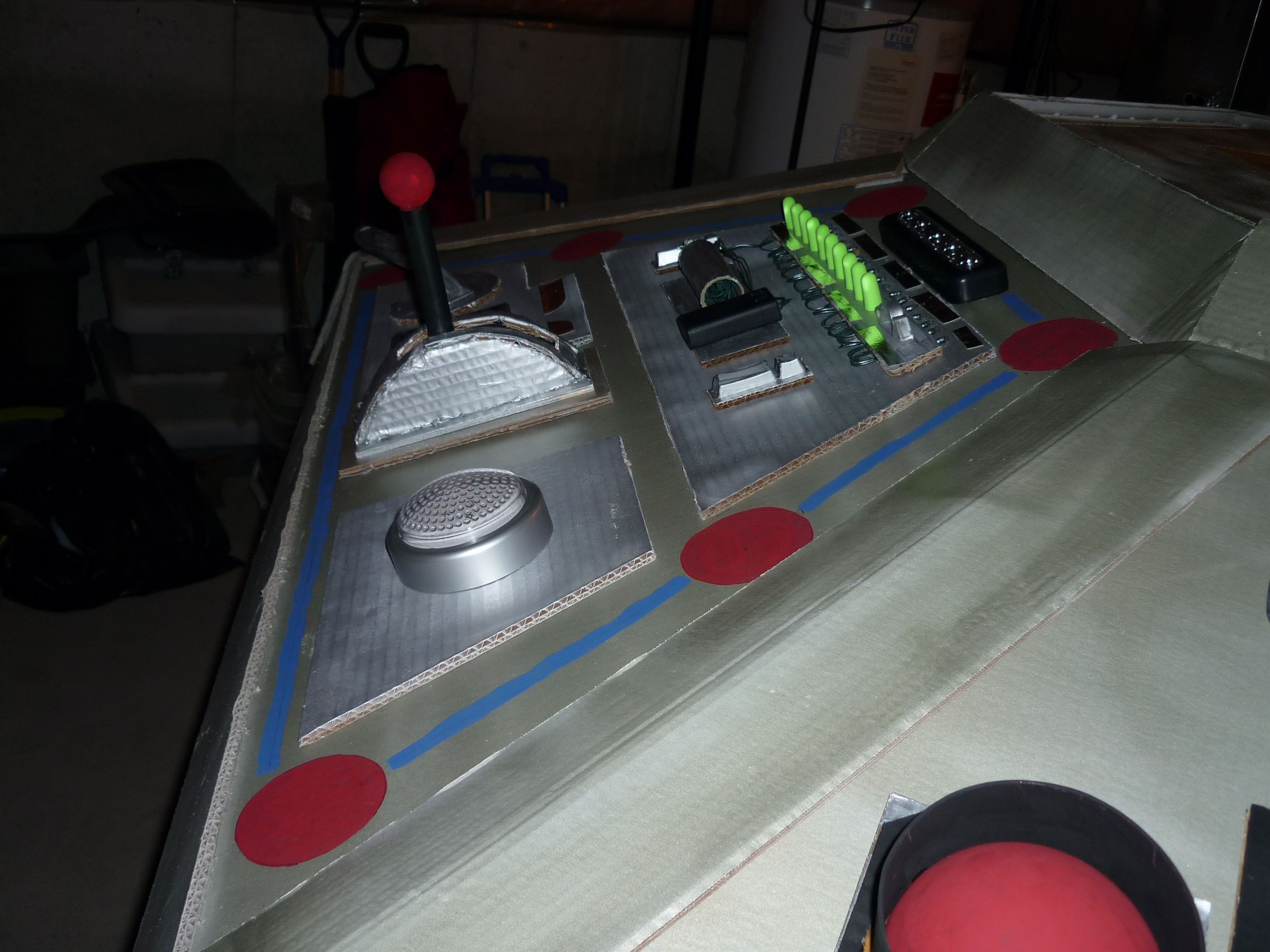 Doctor Who Tardis Cardboard Console : 8 Steps (with Pictures ...