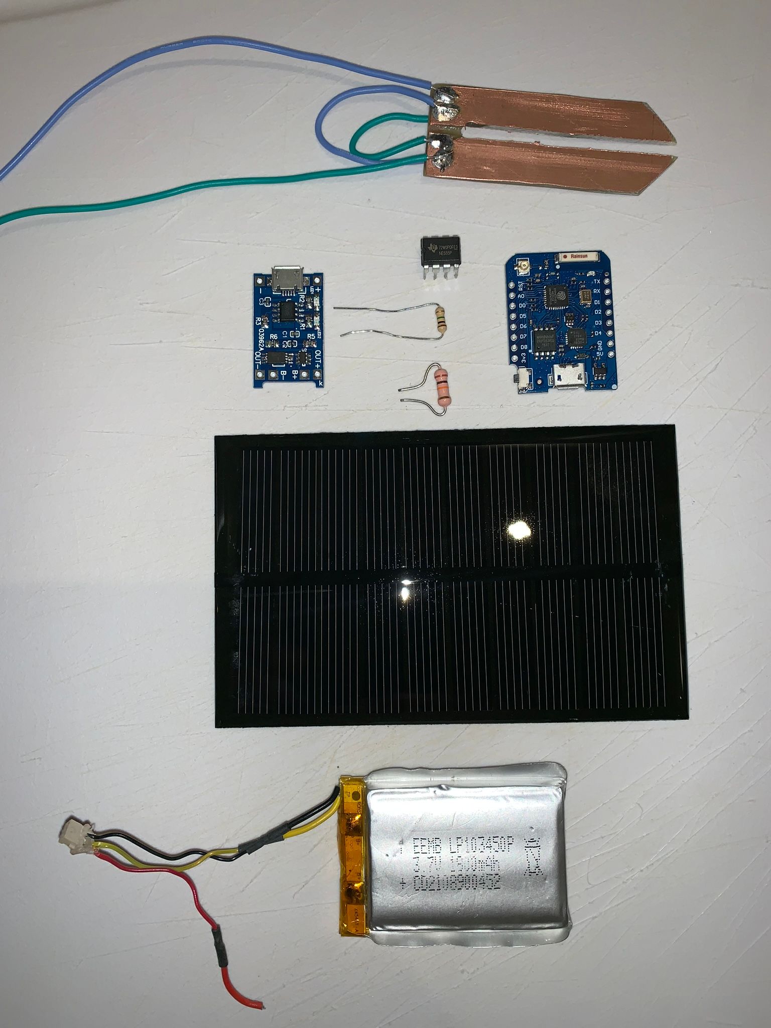 Capacitive Moisture Sensor for Bonsai Tree (Wemos With 555 Timer Based ...