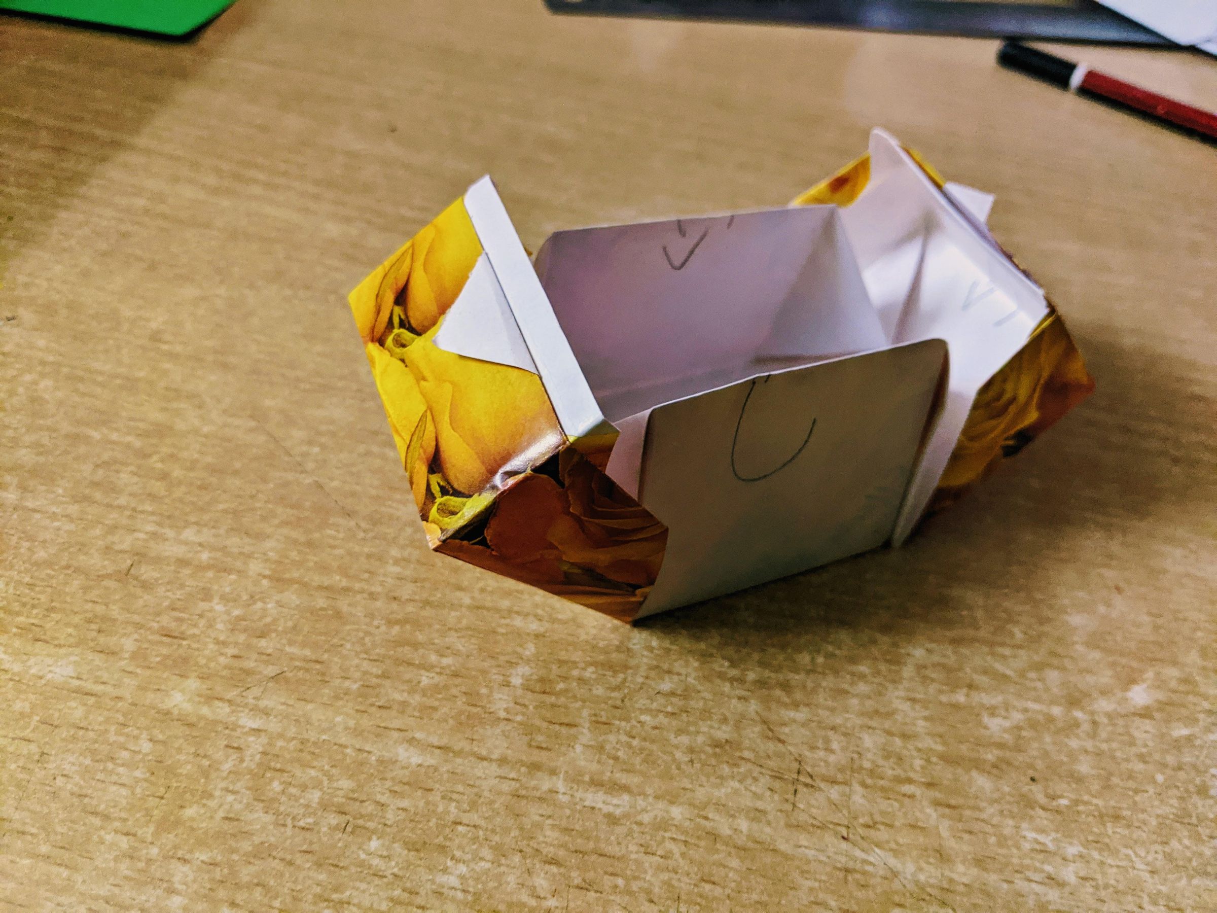 Origami Candy Gift Box : 6 Steps - Instructables
