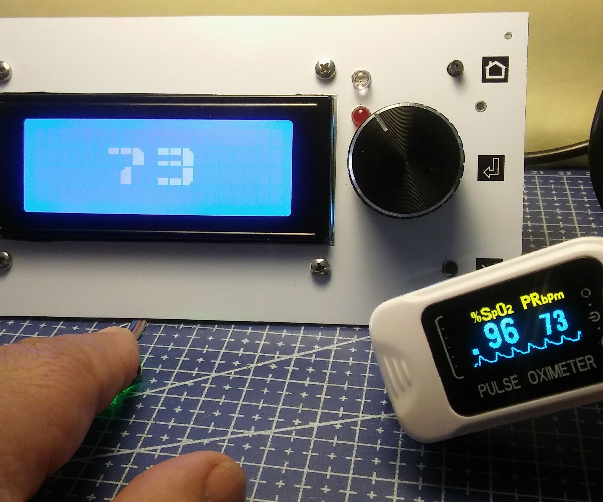 Pulse Sensor Using Inviot U1. Arduino Compatible Board - Instructables