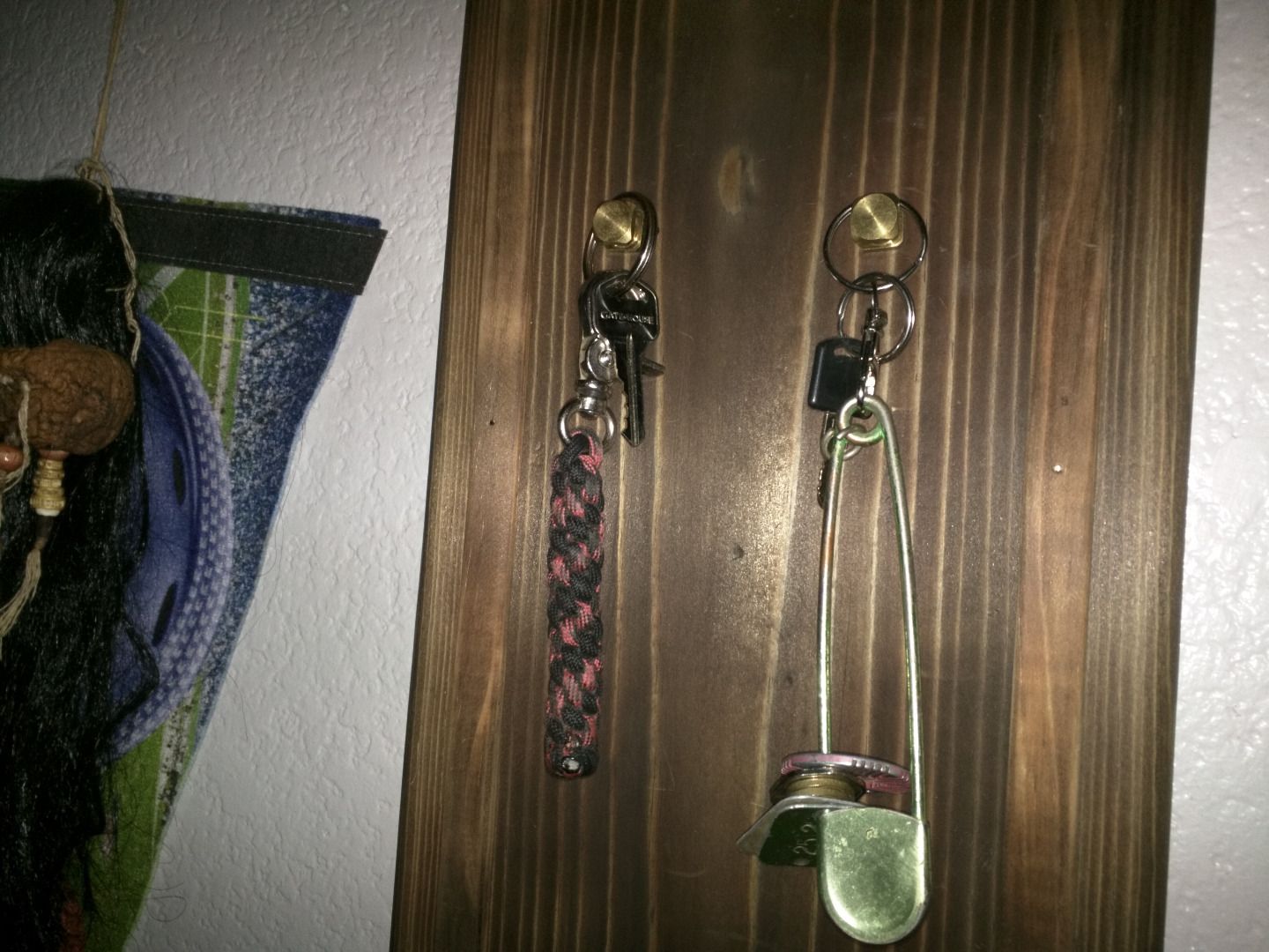 Hidden Key Rack : 5 Steps - Instructables
