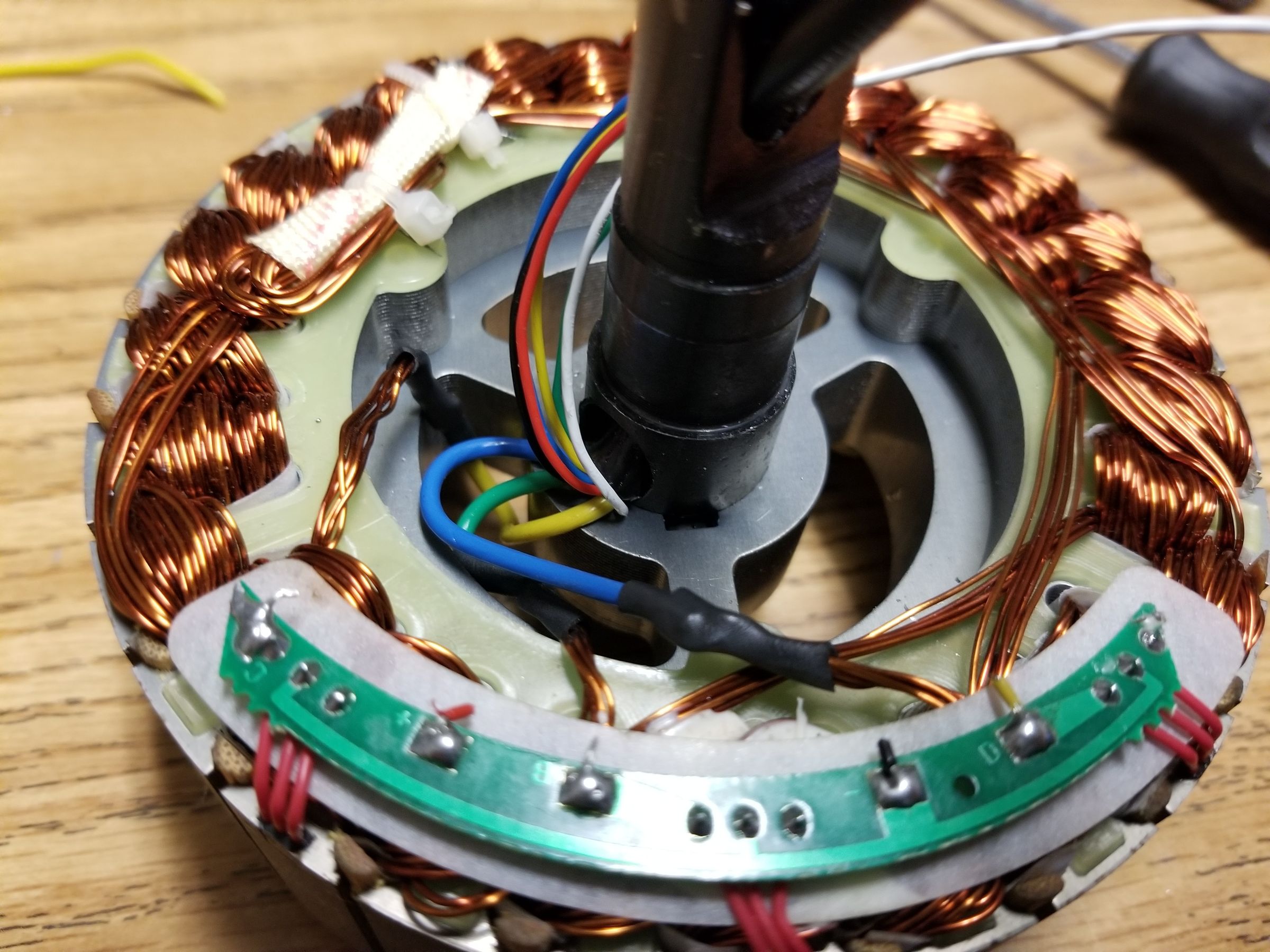 Mounting Hoverboard Wheels Securely and Easily Onto Stateboard ...