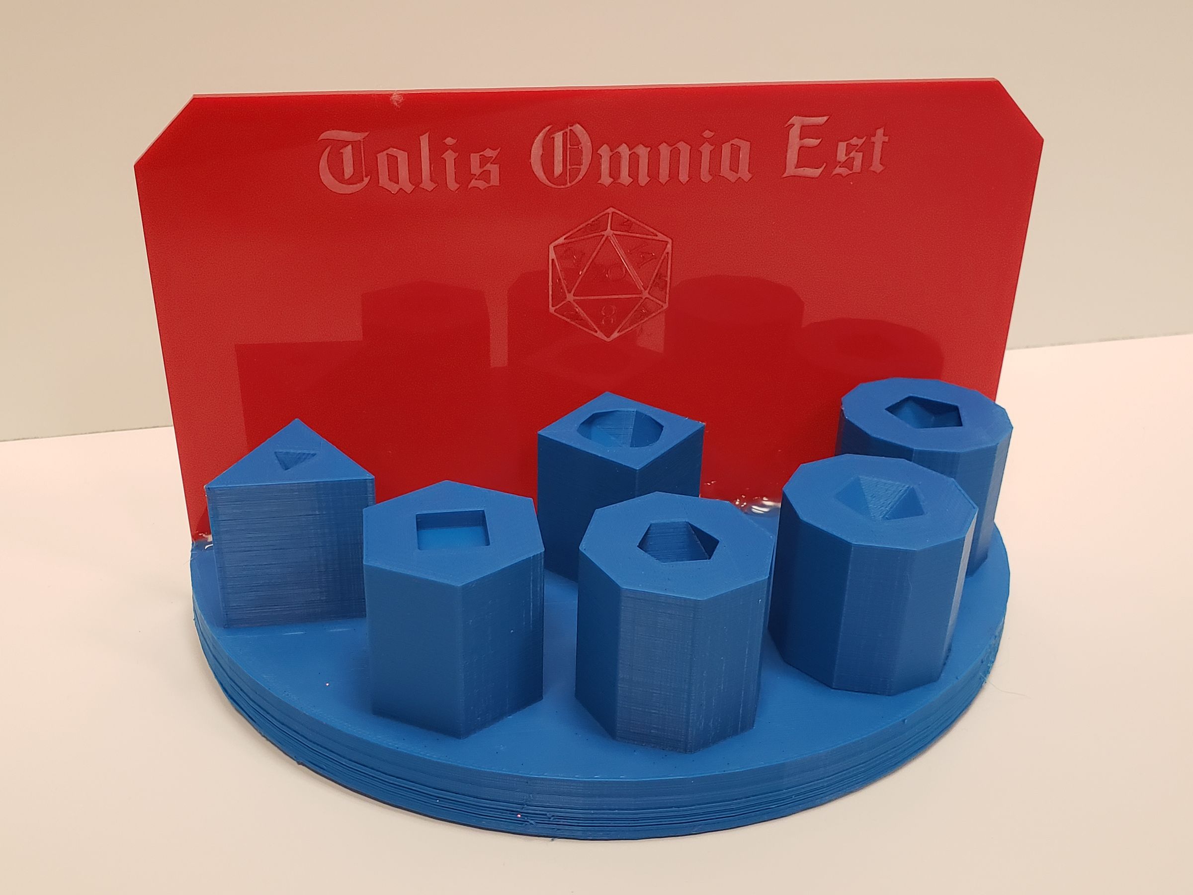 D&D Dice Stand : 4 Steps - Instructables