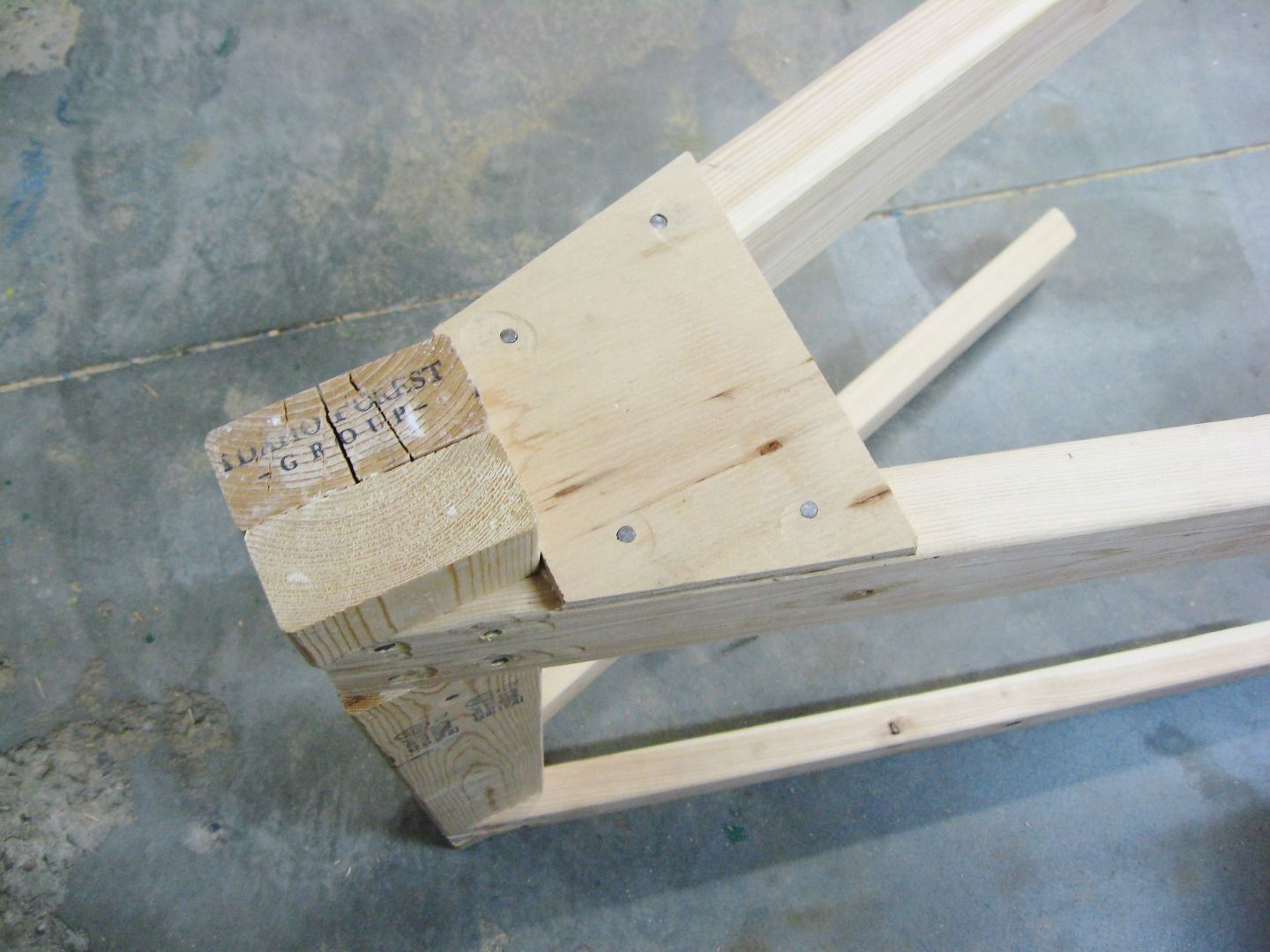 The Best Sawhorse - Strong, Cheap & Easy! : 13 Steps (with Pictures ...