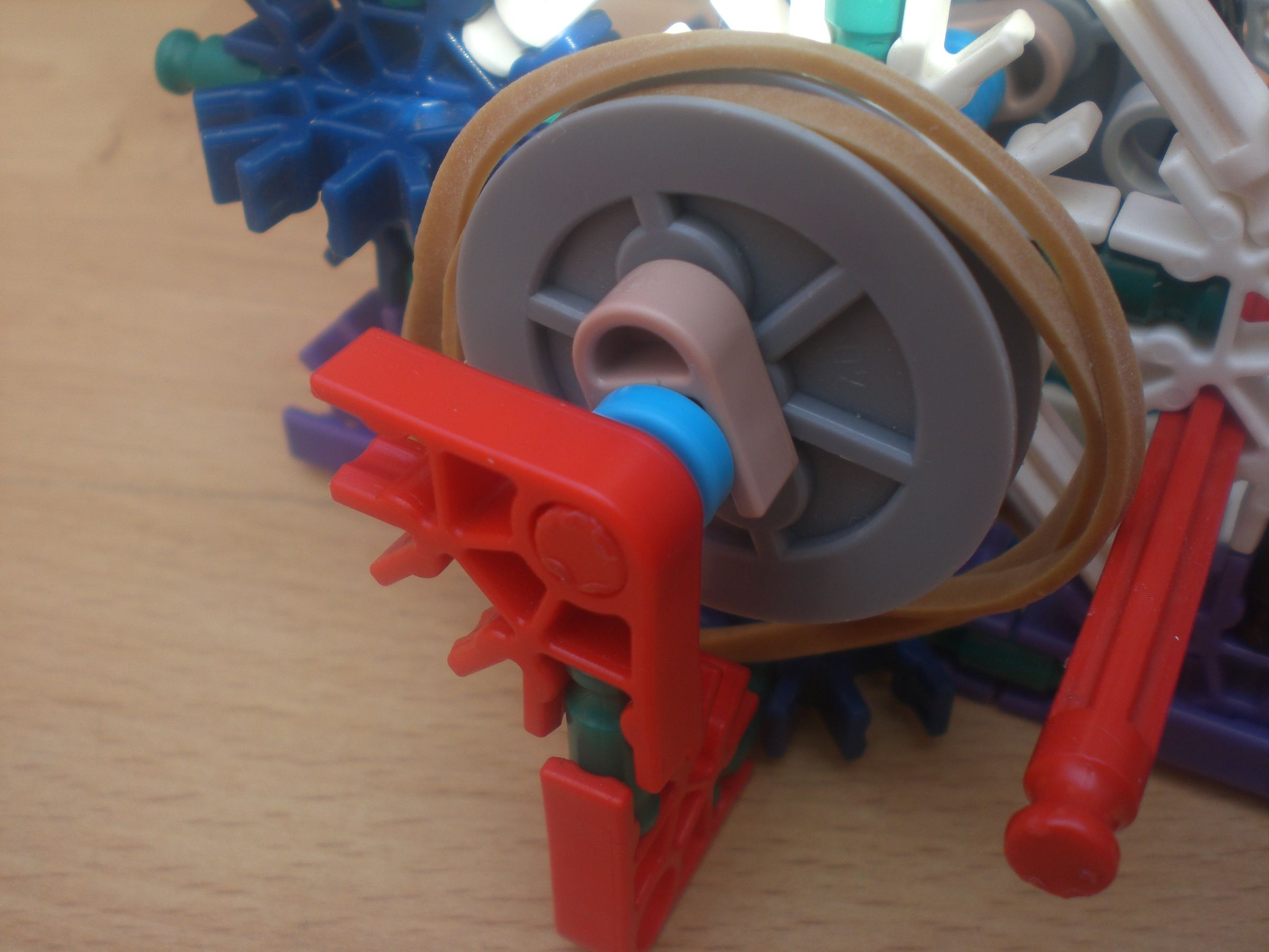 Knex Automatic Card Shuffler : 15 Steps - Instructables