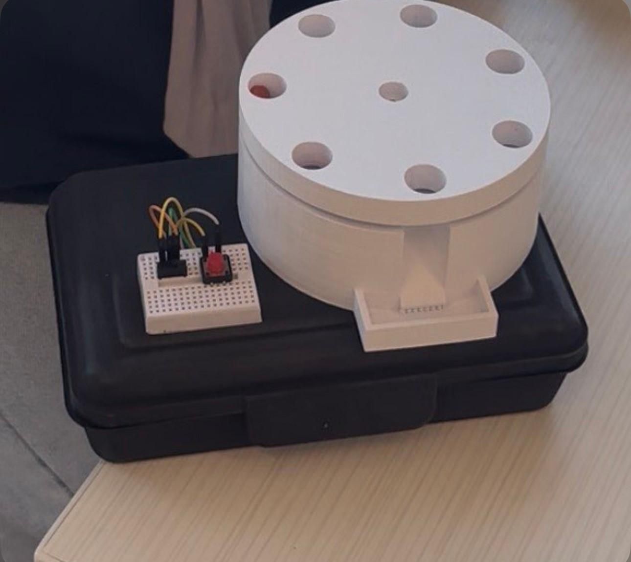 Medience Dispenser : 3 Steps - Instructables