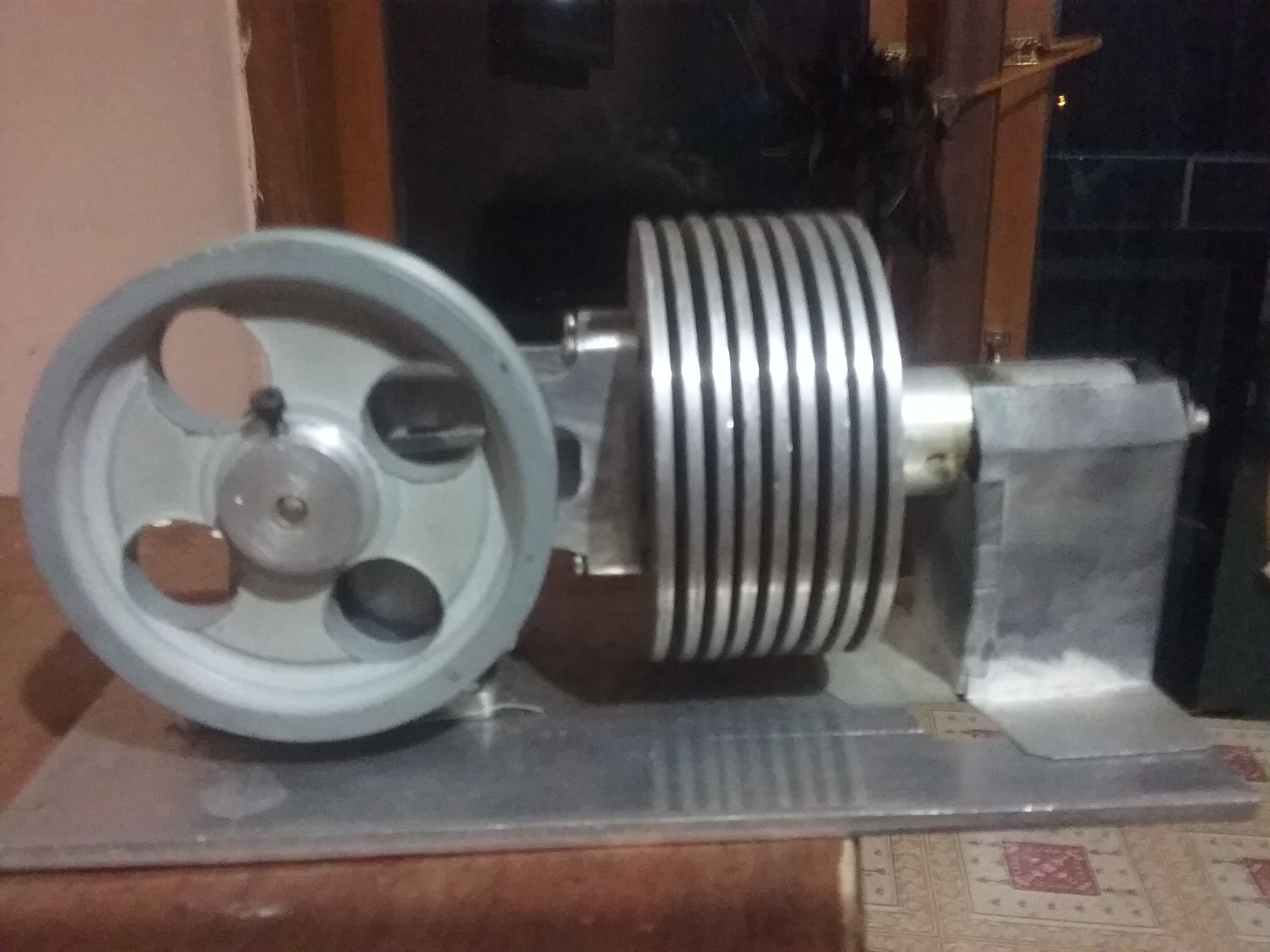 Stirling Engine : 4 Steps (with Pictures) - Instructables
