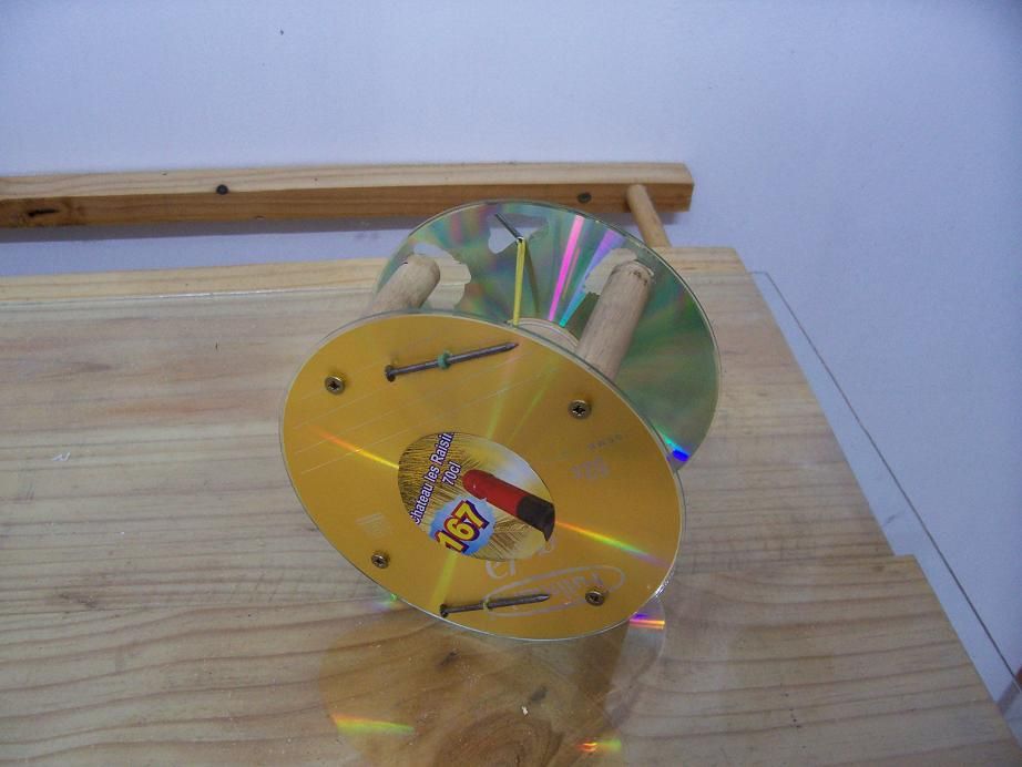 Returning CD-ROM Wheel : 9 Steps - Instructables