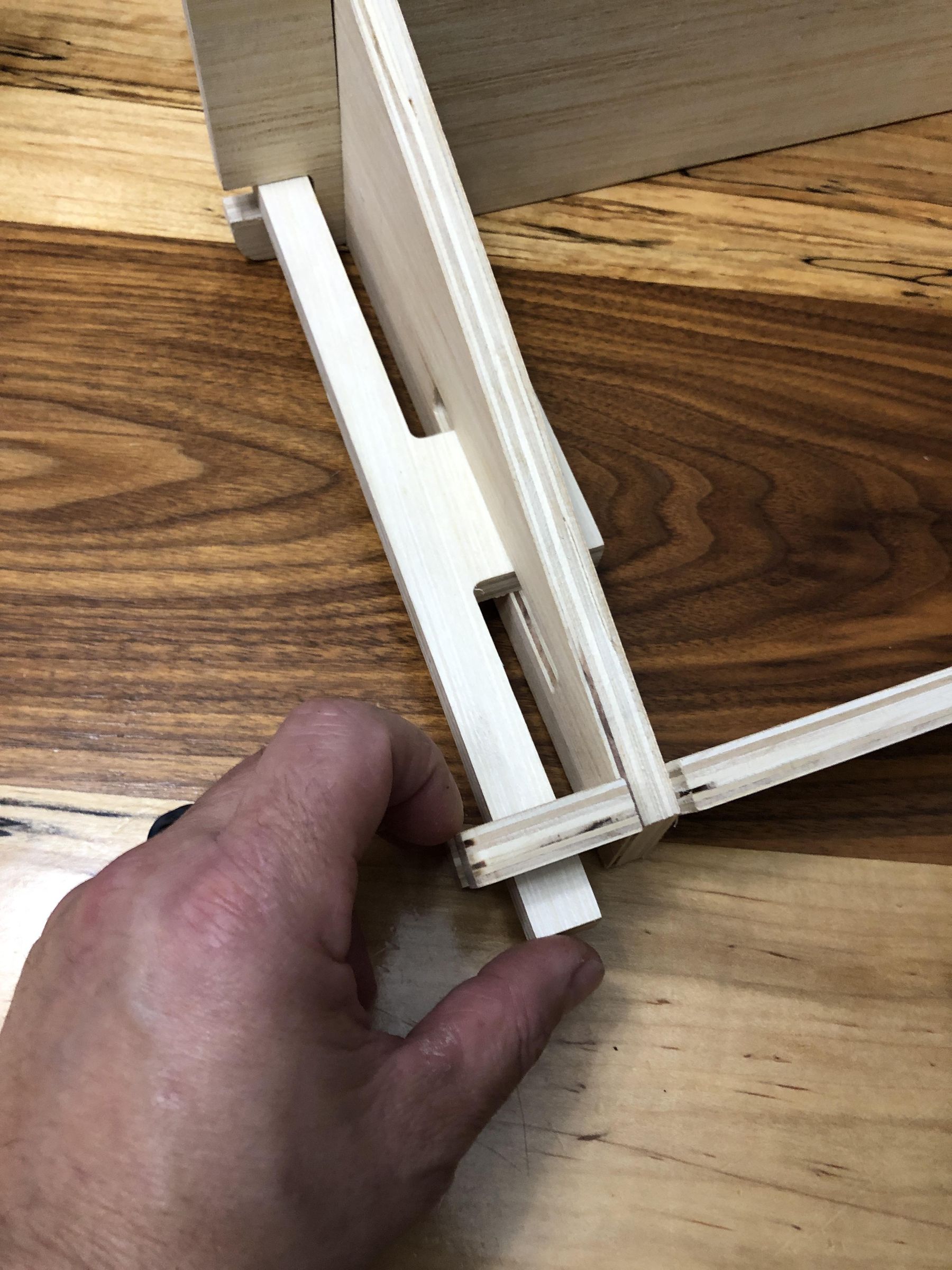 Flatpack Laptop Stand : 6 Steps (with Pictures) - Instructables