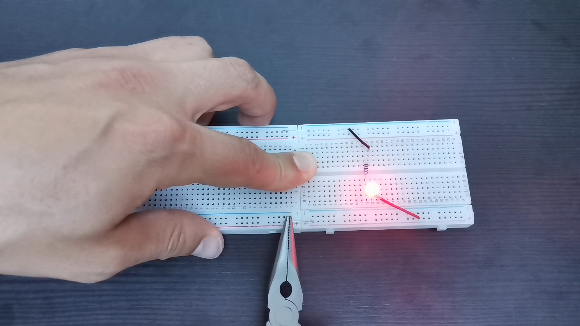 Breadboard Tips & Tricks : 11 Steps (with Pictures) - Instructables