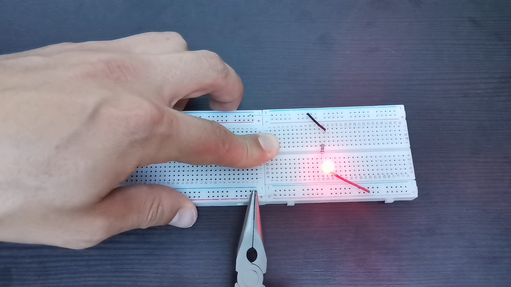 Breadboard Tips & Tricks : 11 Steps (with Pictures) - Instructables