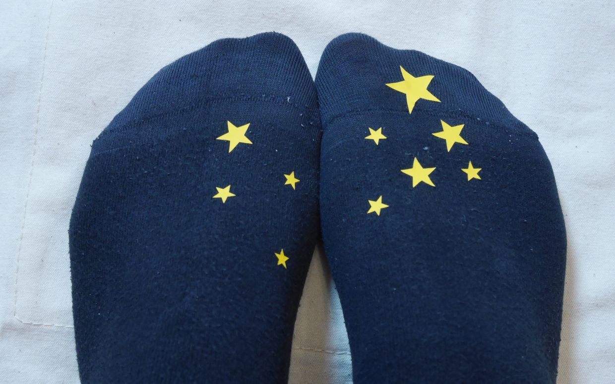 Sock Repair - Quick and Creative : 3 Steps (with Pictures) - Instructables