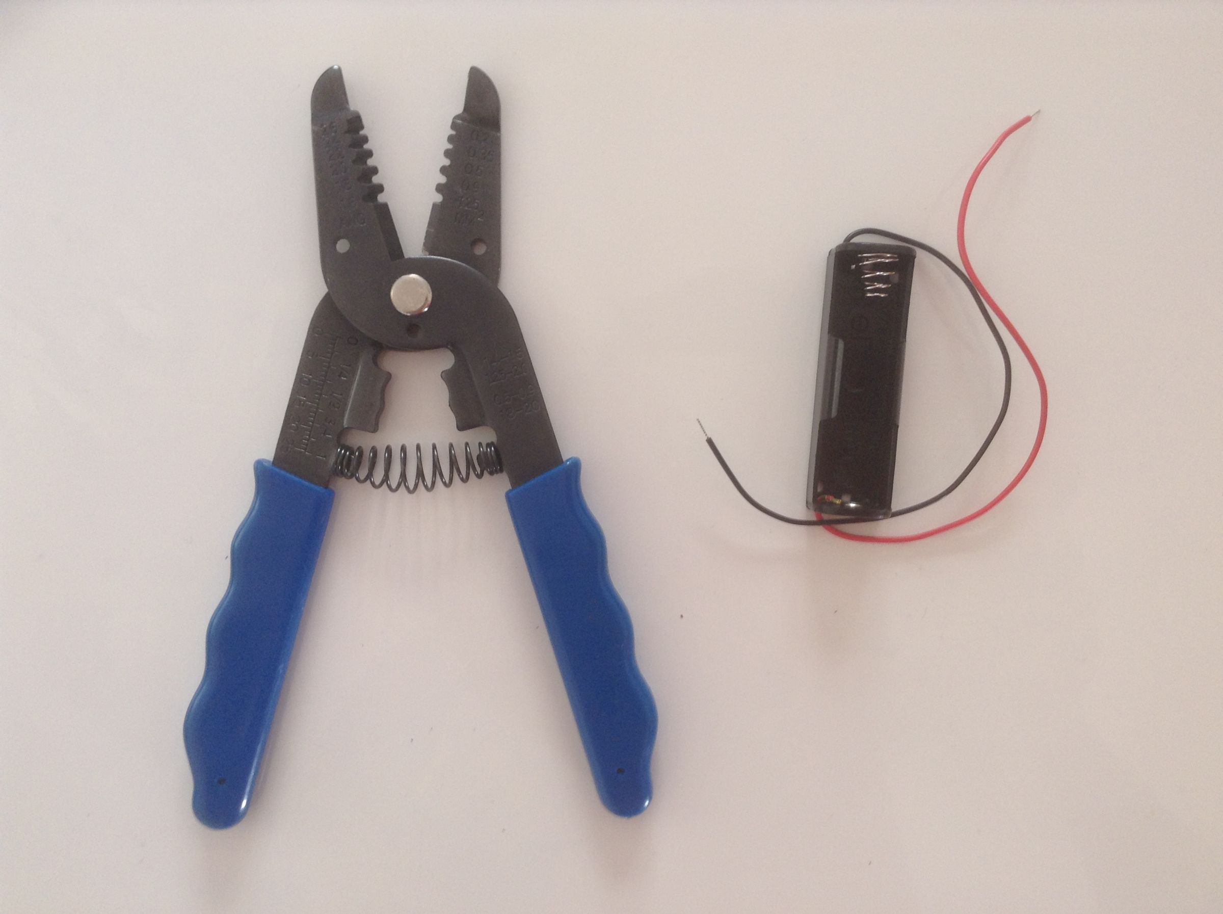 Cheap Artbots for Workshops : 11 Steps (with Pictures) - Instructables
