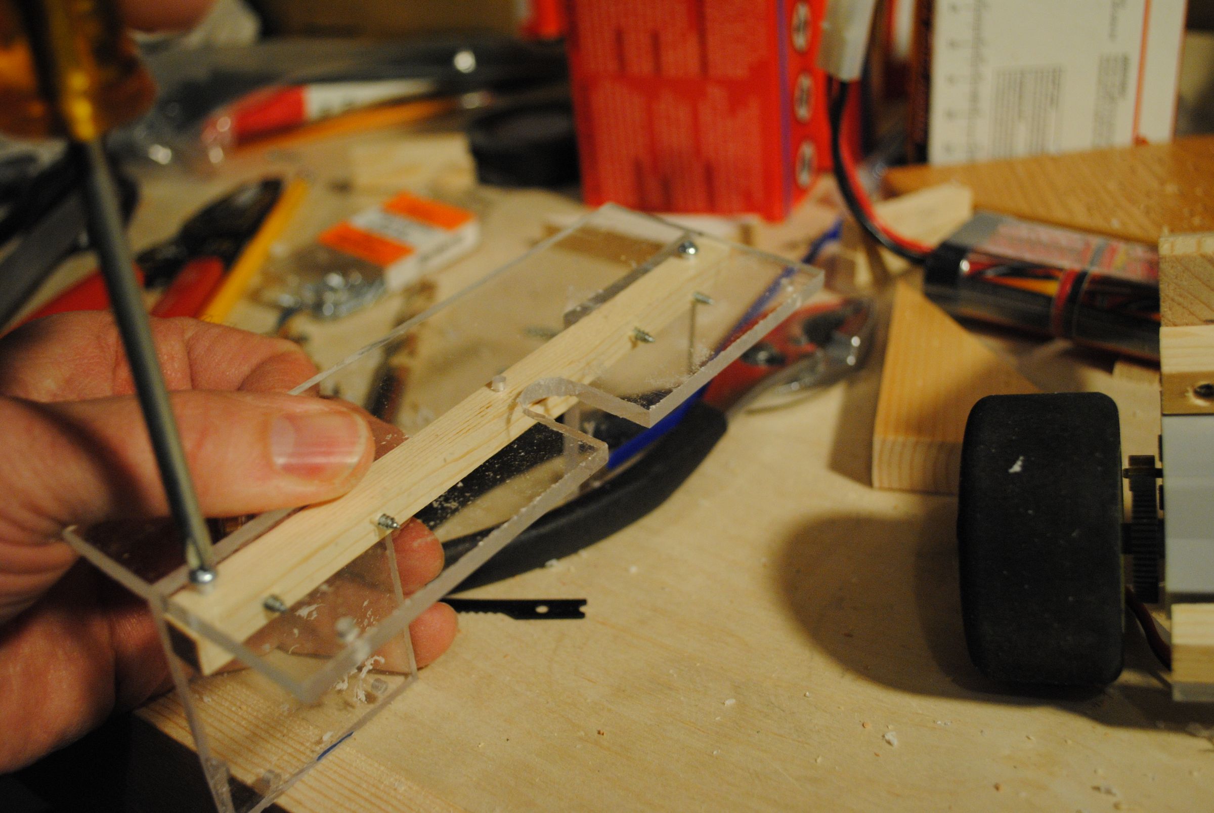 How to Make a Sumo Bot (Science Olympiad 2011 Rules) : 14 Steps (with Pictures) - Instructables