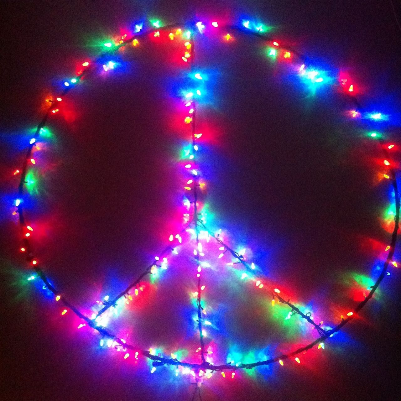 Large Peace Sign W/Lights : 3 Steps - Instructables