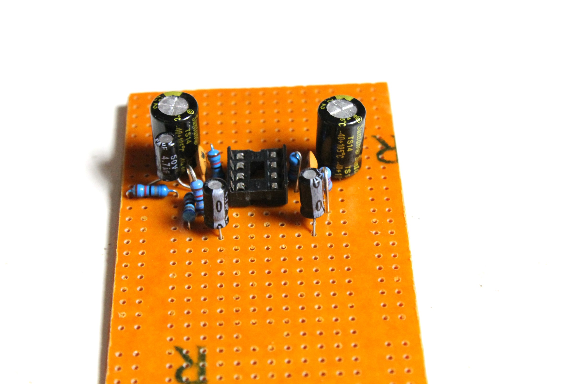 Make a Headphone Amp V2 : 10 Steps (with Pictures) - Instructables