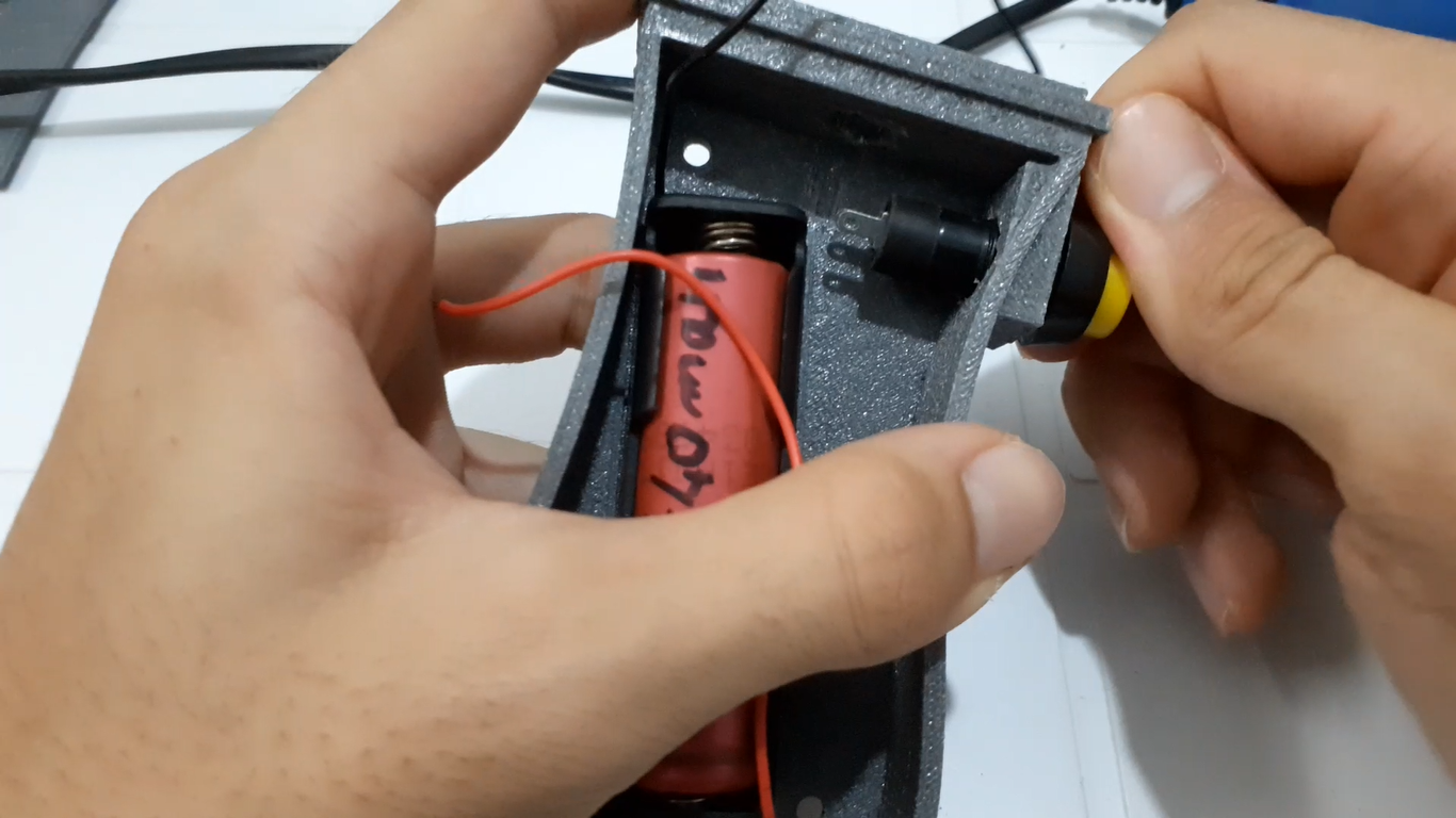 Make a Megaphone : 9 Steps (with Pictures) - Instructables