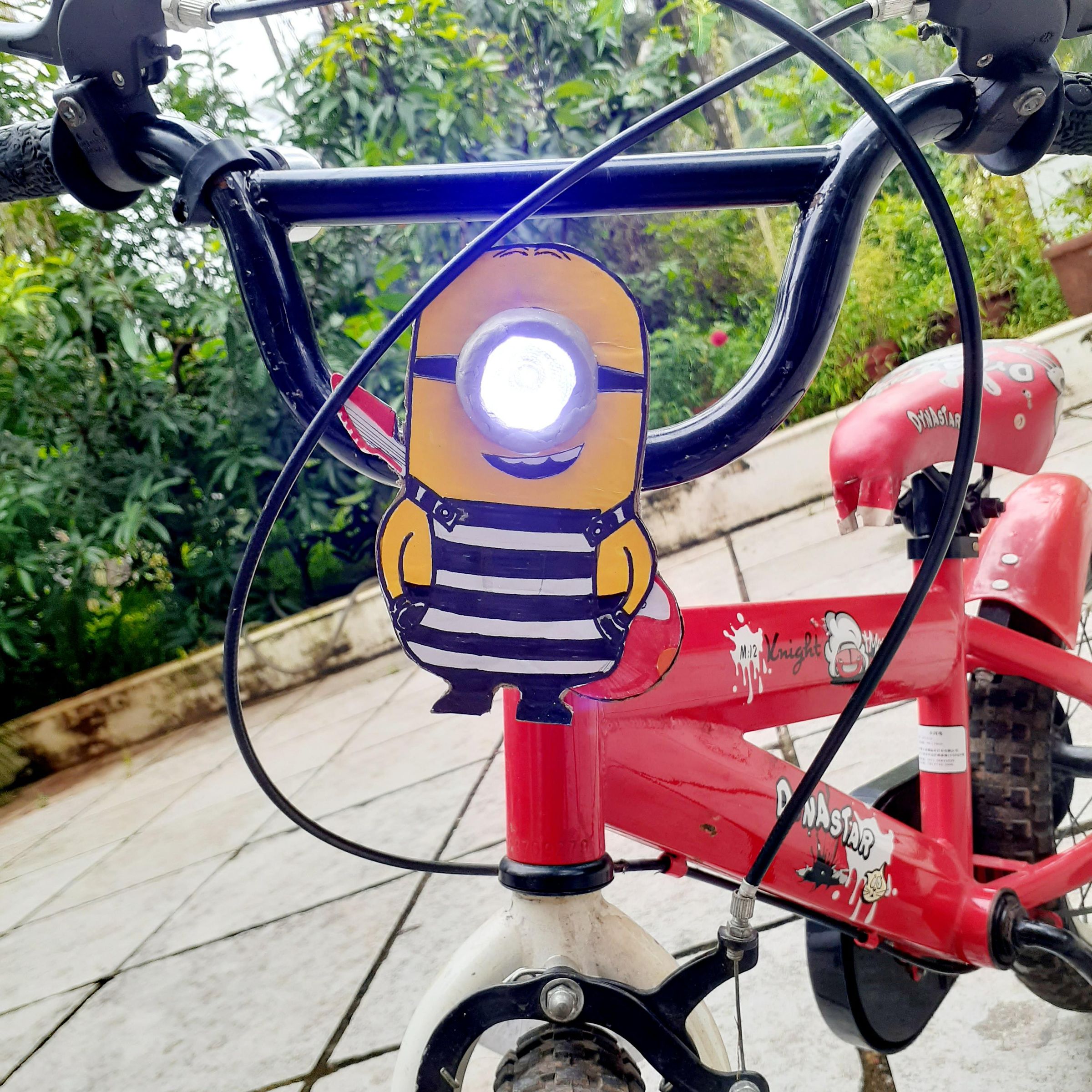 DIY Minion Kids Cycle Head Lamp : 12 Steps (with Pictures) - Instructables