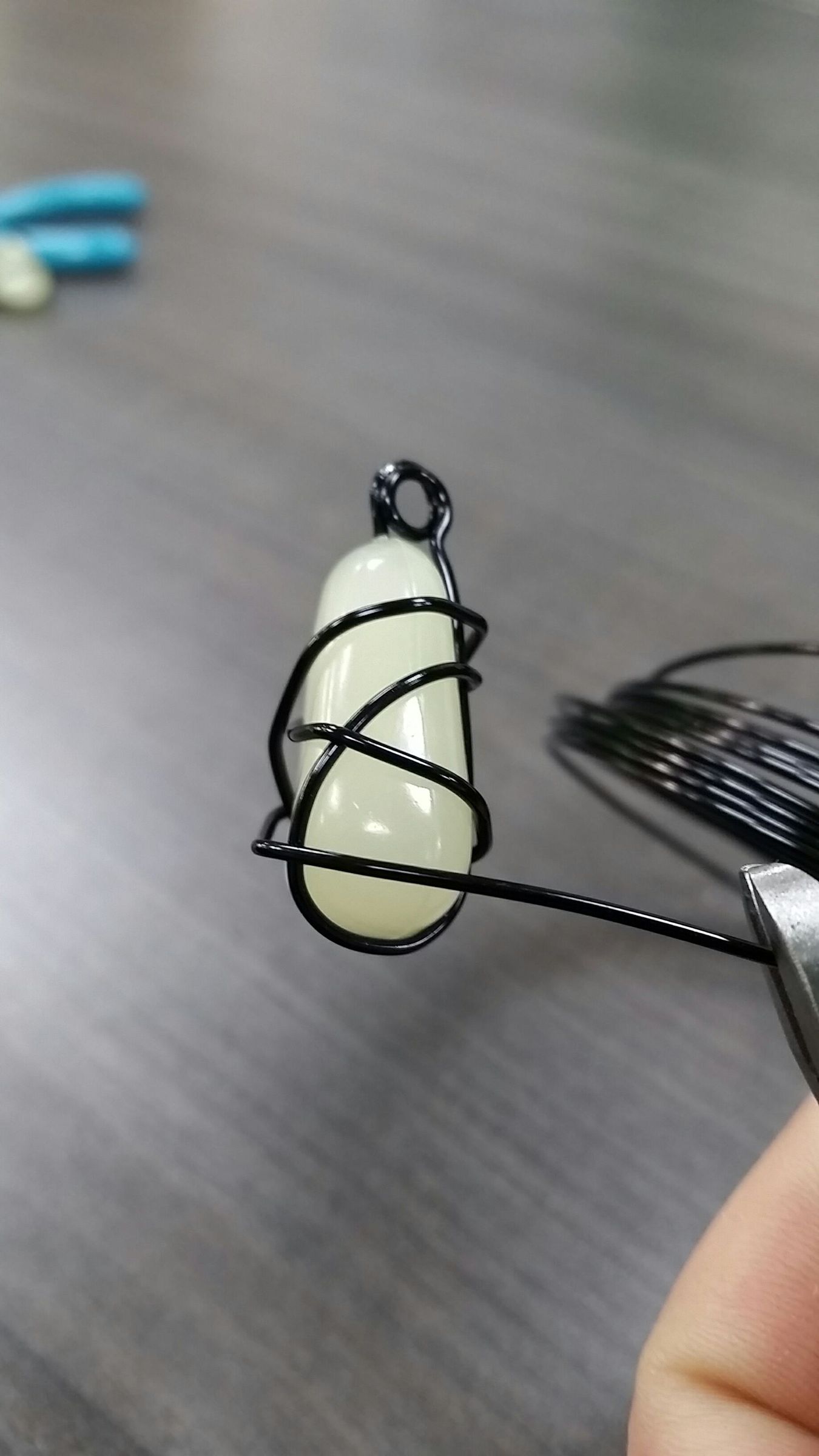 Glow in the Dark Wire Wrapped Pendant : 5 Steps (with Pictures ...