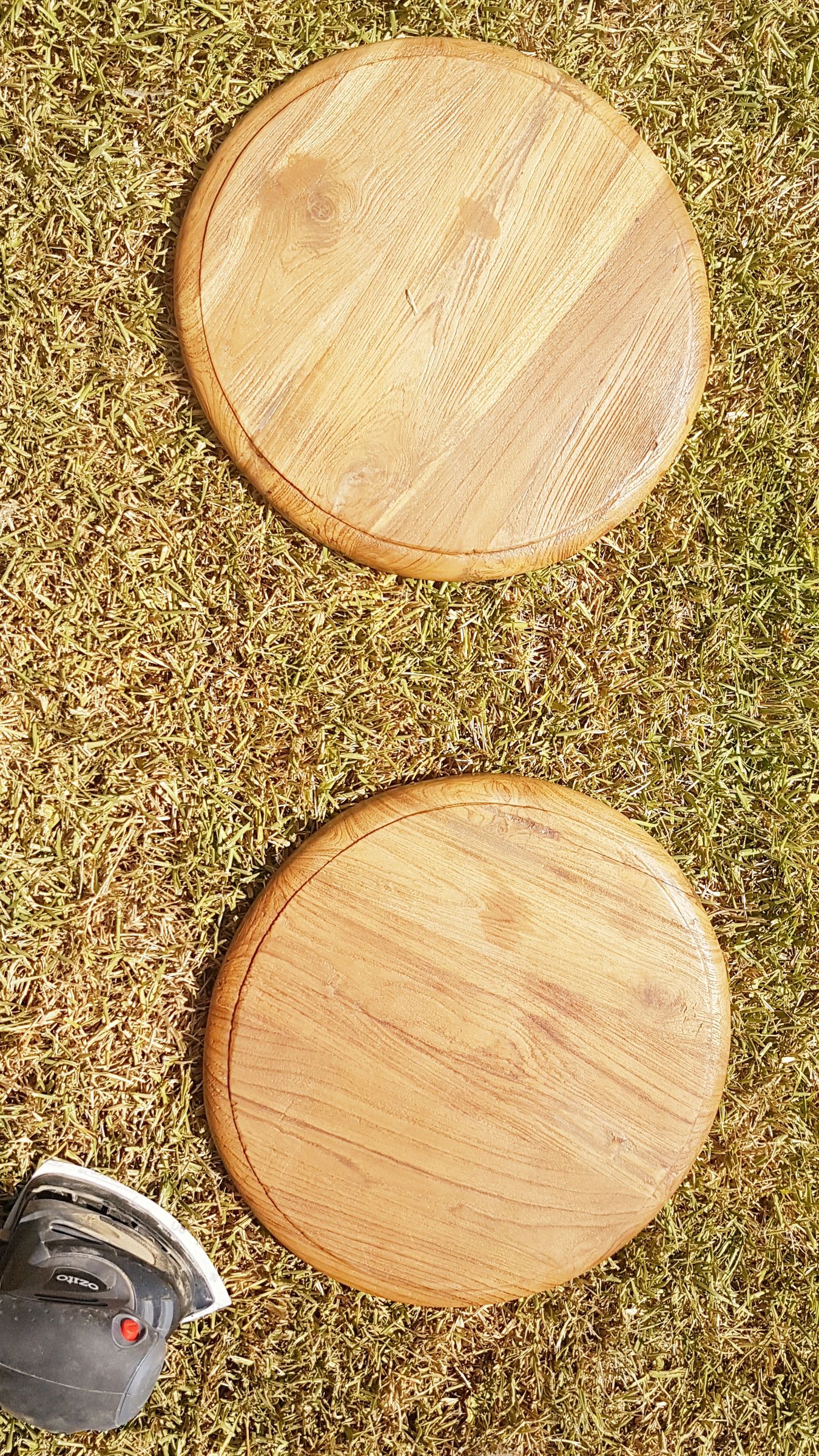 Sassy Bar Stools : 7 Steps - Instructables