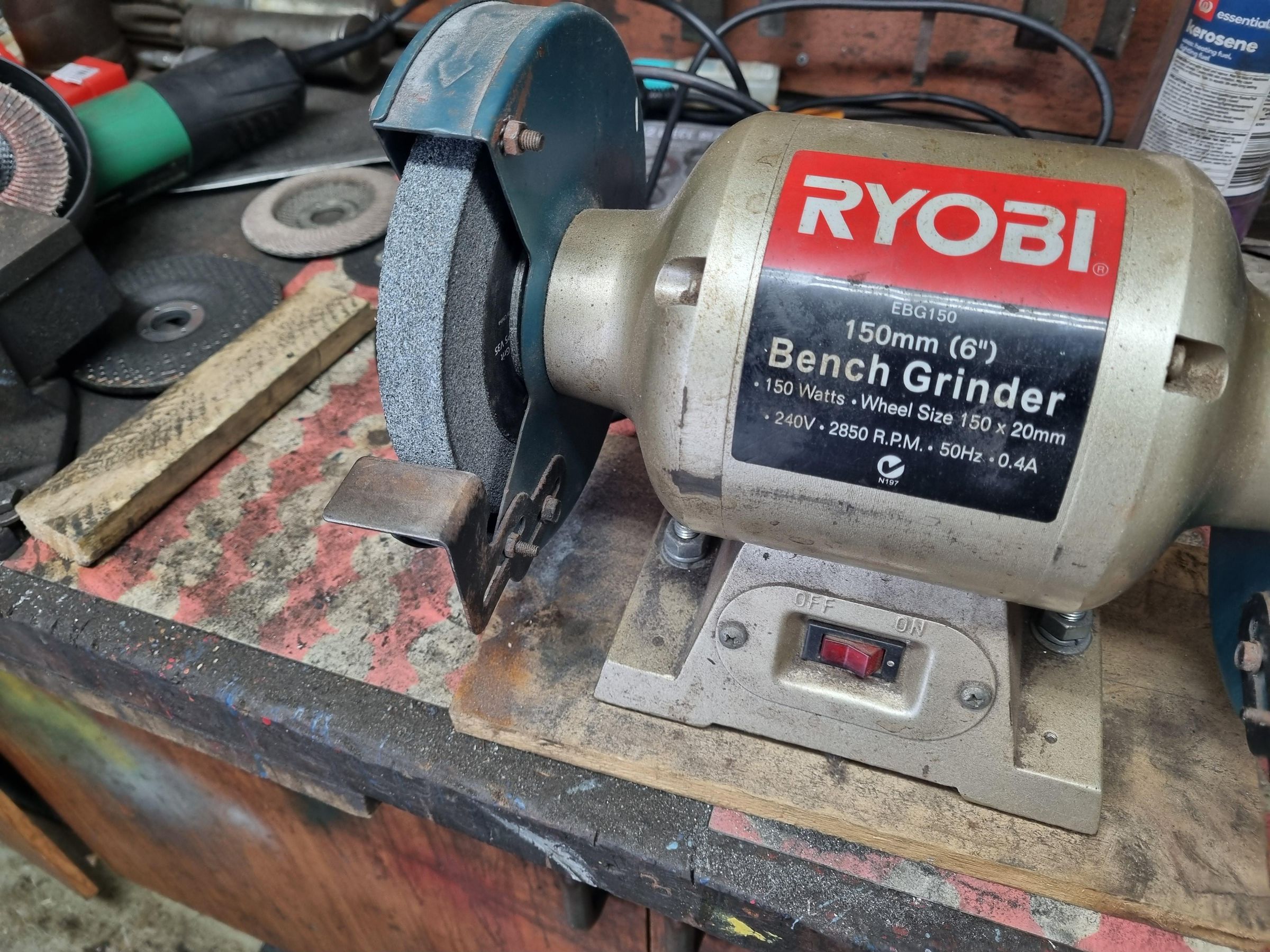 Scrap Metal Grinder Tool Rest : 7 Steps (with Pictures) - Instructables