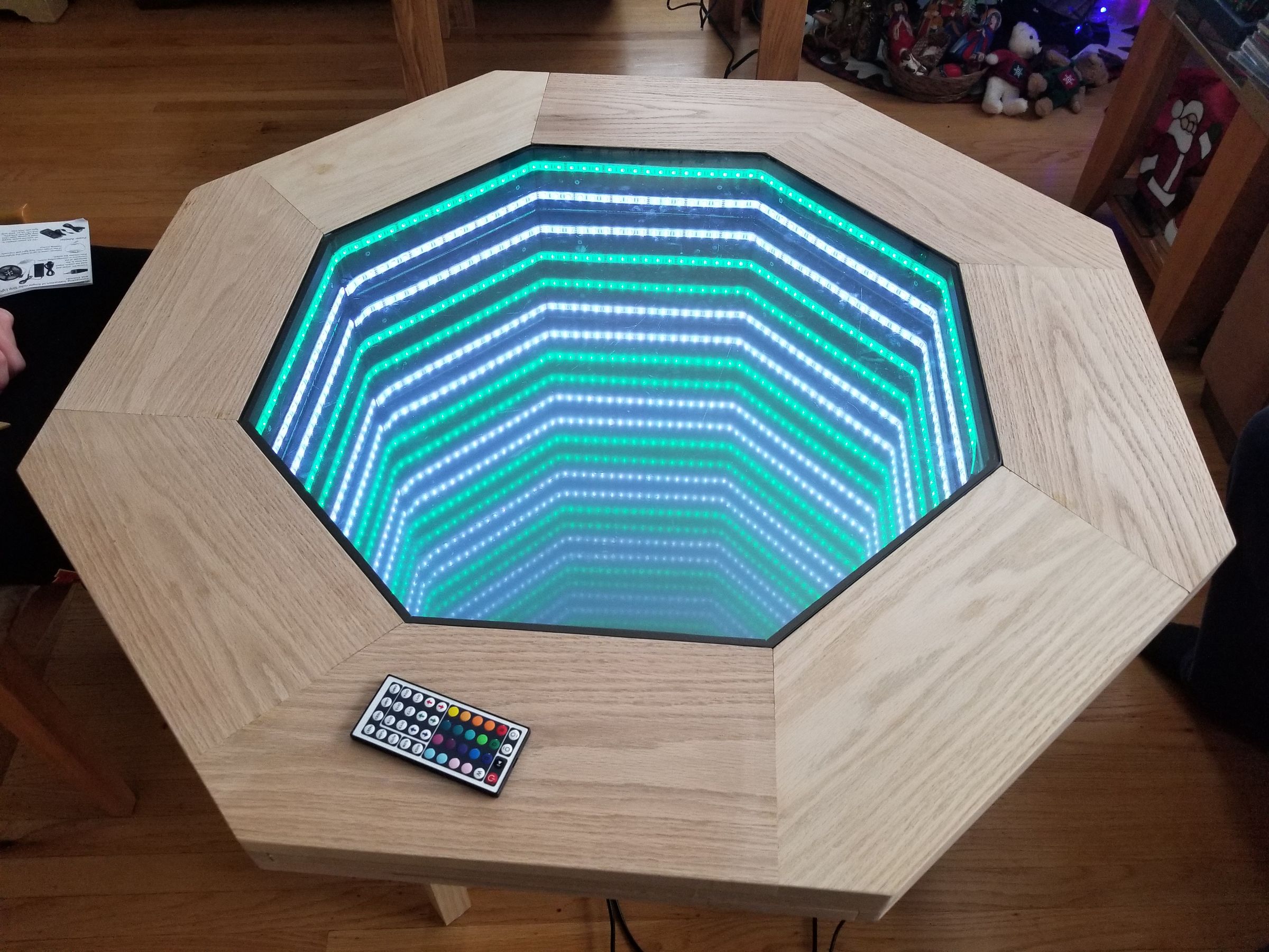 Octagonal Infinity Mirror Table : 20 Steps (with Pictures) - Instructables
