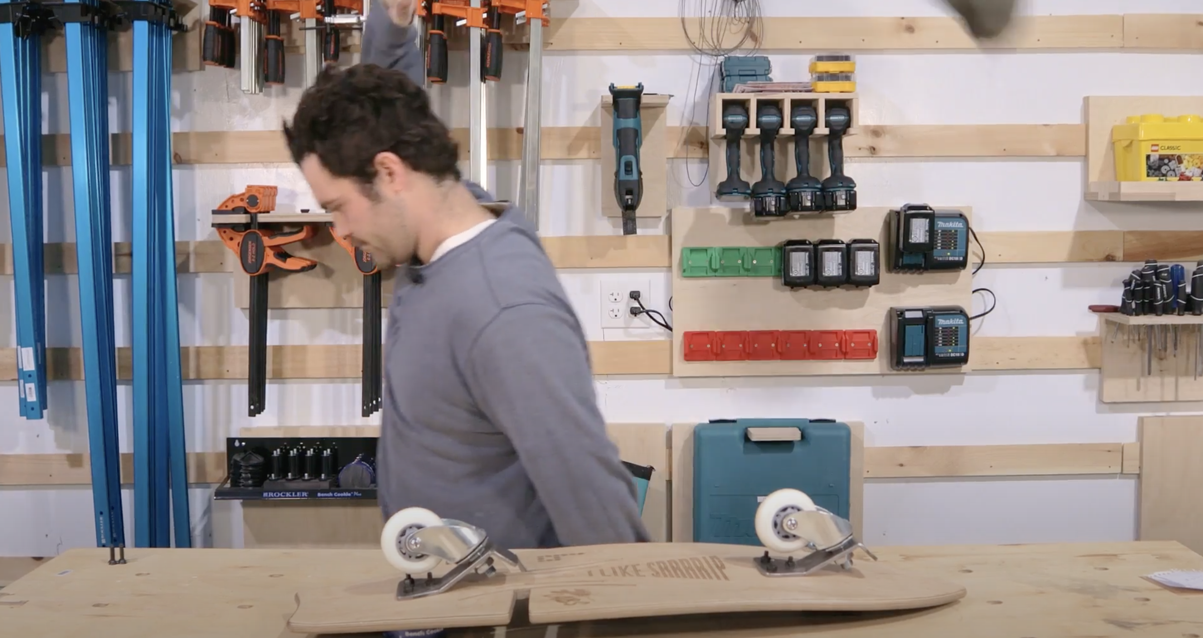 DIY Composite Layup and Vacuum Bagging - Making a Carbon Fiber RipSurf ...